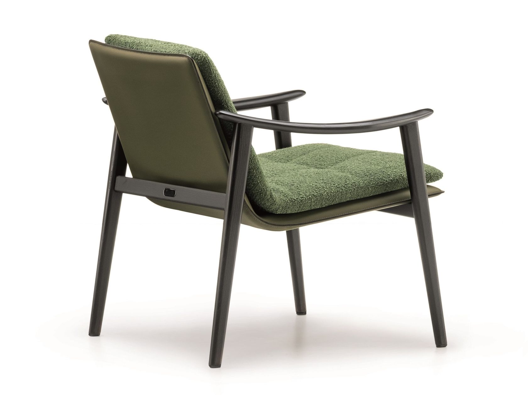 FYNN SADDLE HIDE | Easy chair By Minotti design GamFratesi