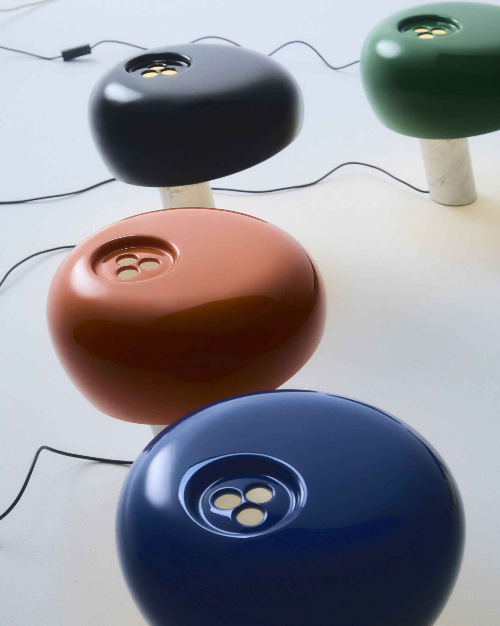 SNOOPY Table lamp By Flos | design Achille Castiglioni, Pier Giacomo ...