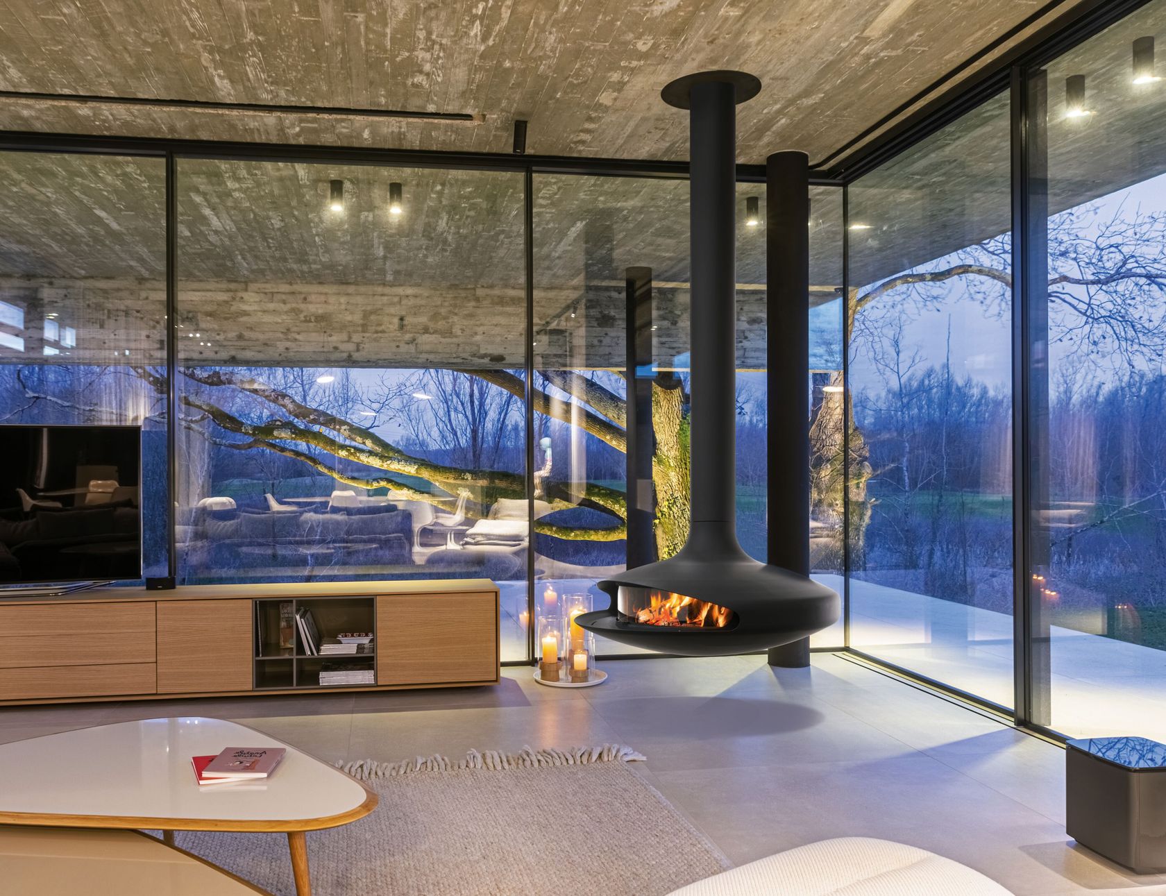 GYROFOCUS GLAZED Wood-burning fireplace By Focus creation