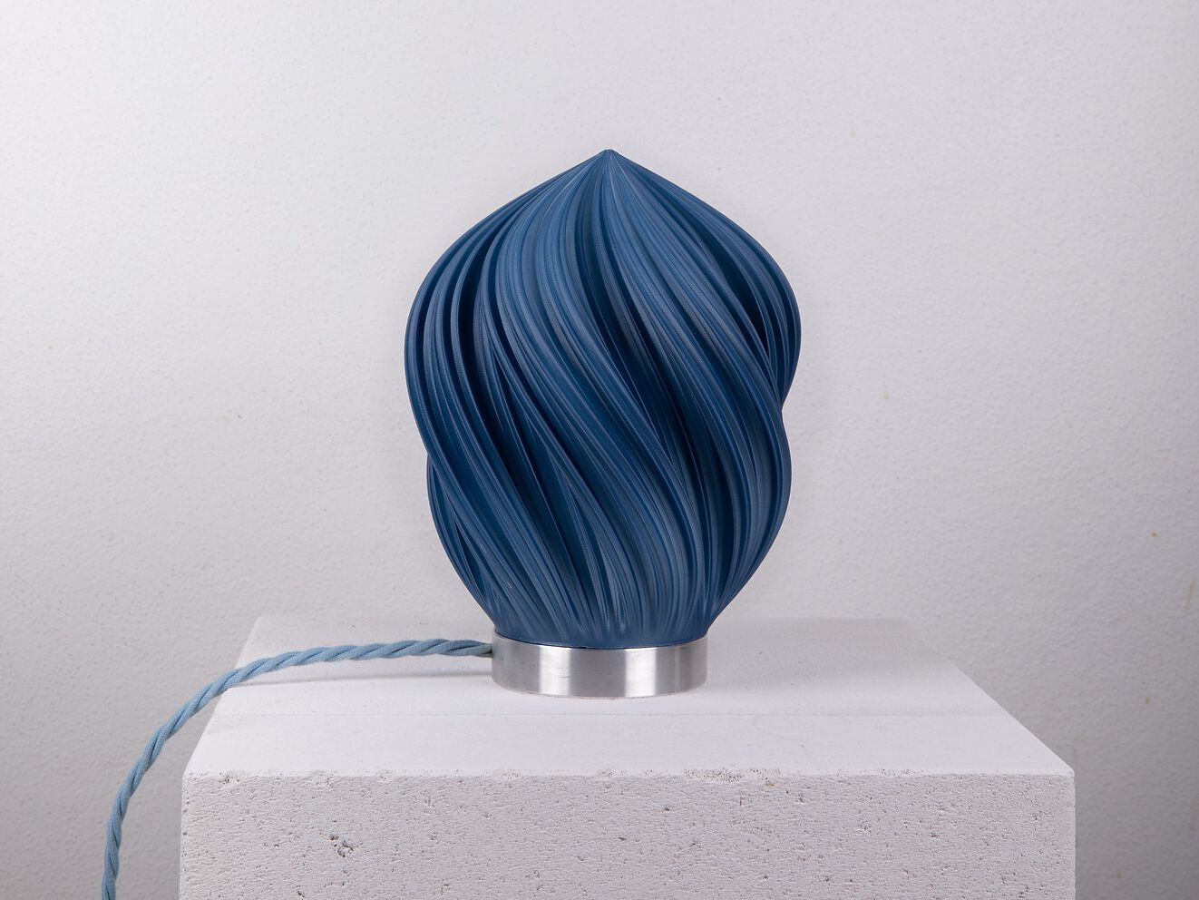 ISSEY Table lamp By Fornice Objects