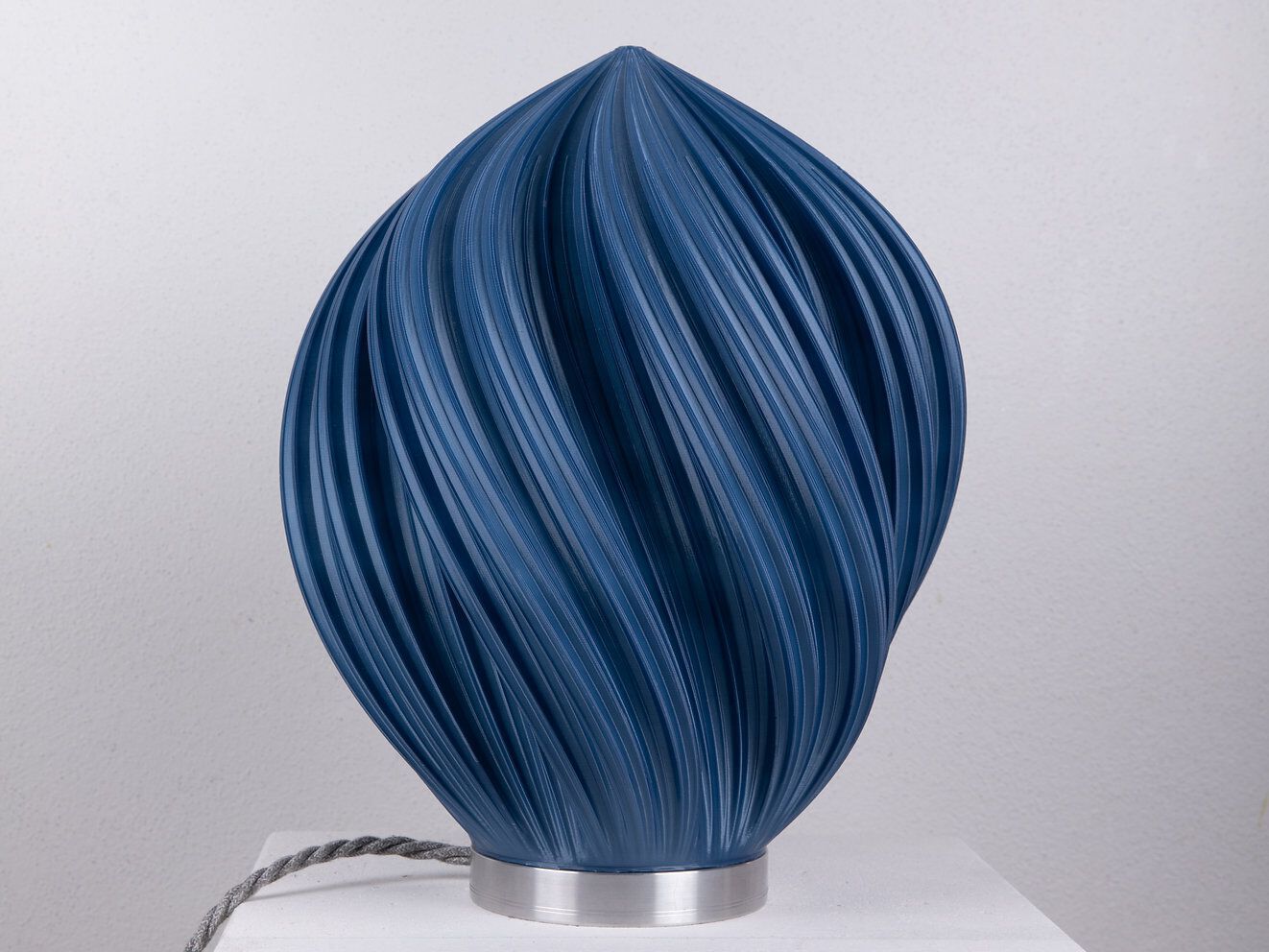 ISSEY Table lamp By Fornice Objects