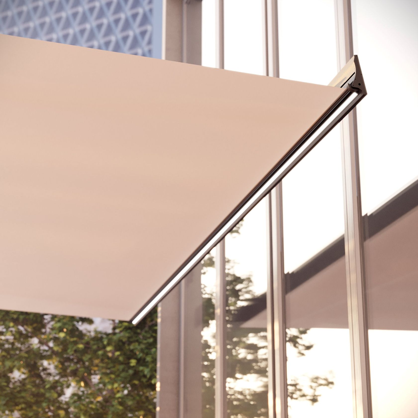 GATE SHADE Motorized freestanding Folding arm awning By UNOSIDER ...