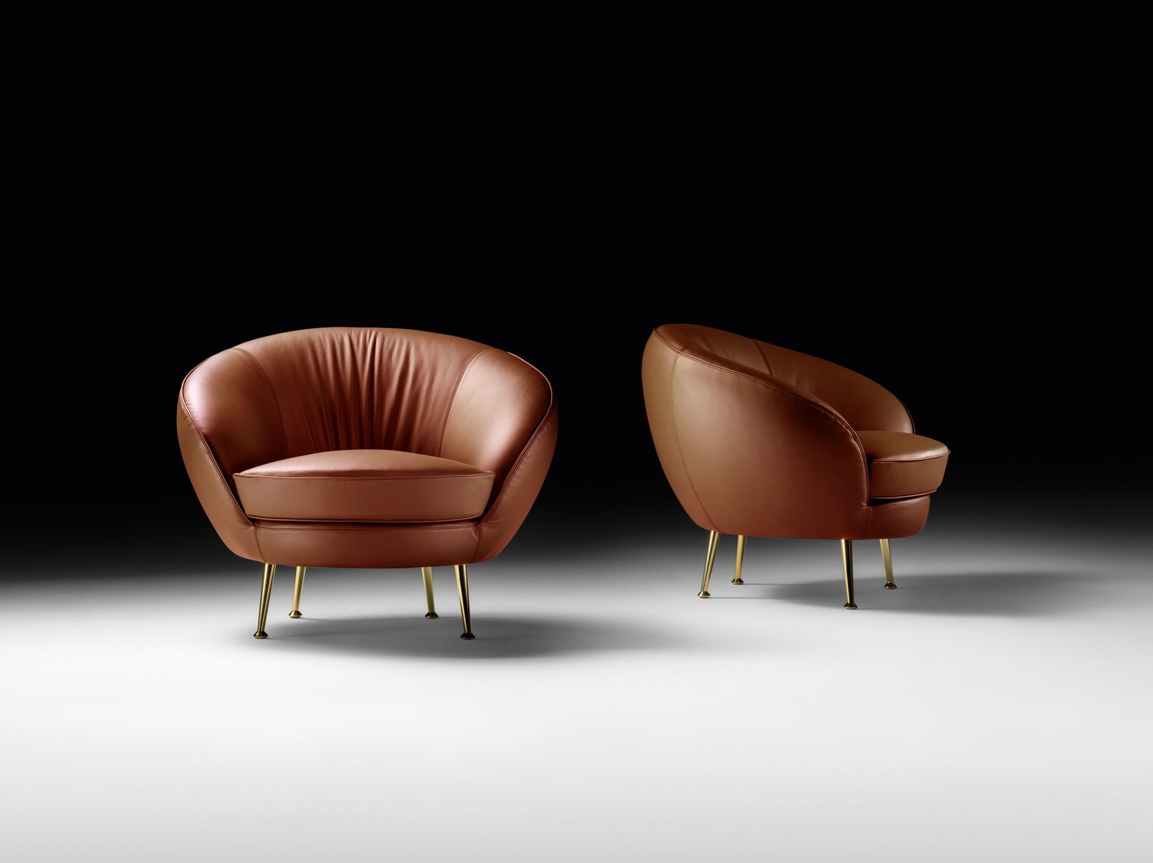 GIULIA | 扶手椅 Giulia系列 By Black Tie 设计师Pier Luigi Frighetto