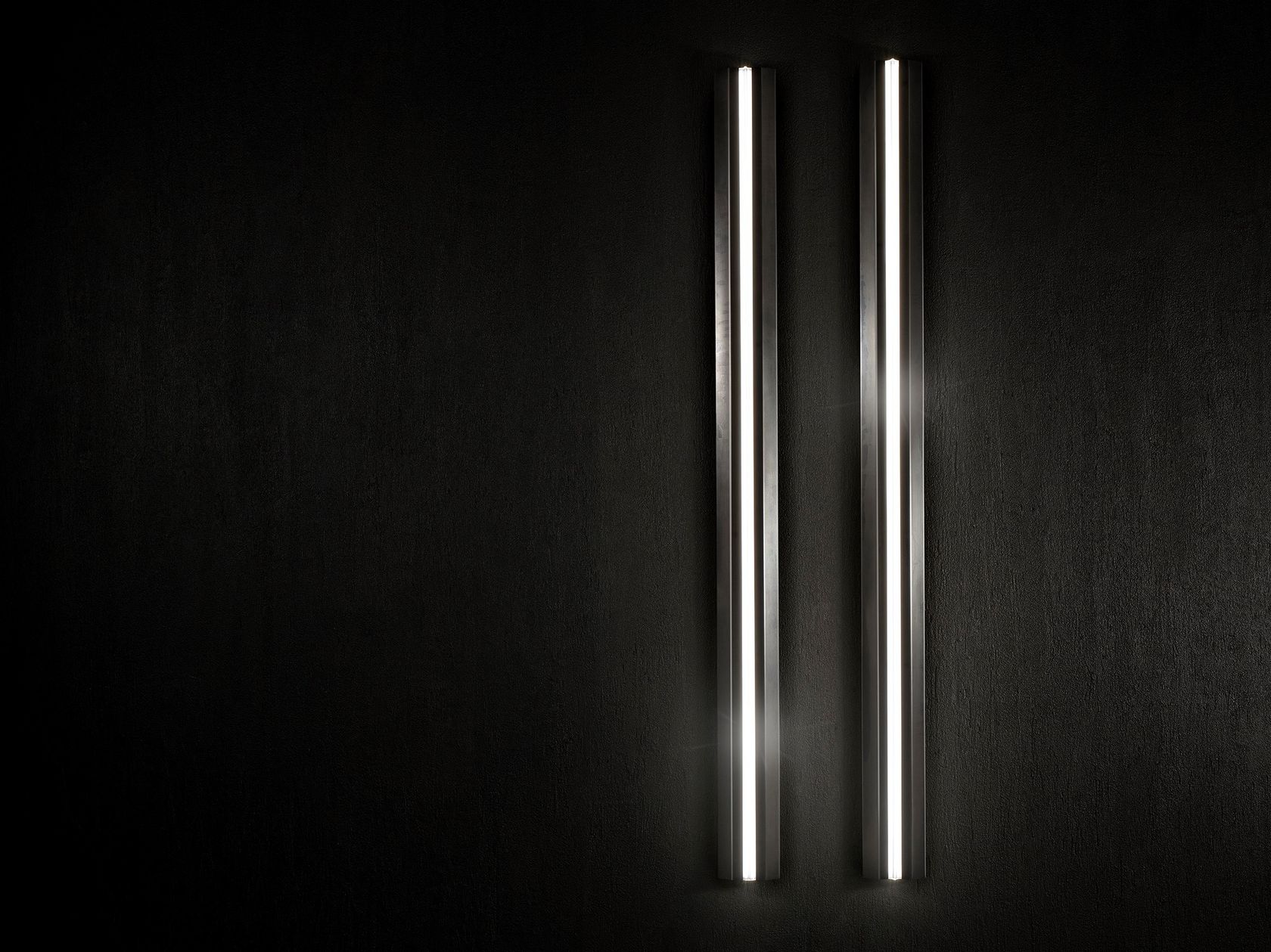 GLADIO Wall lamp By Henge | design Ugo Cacciatori