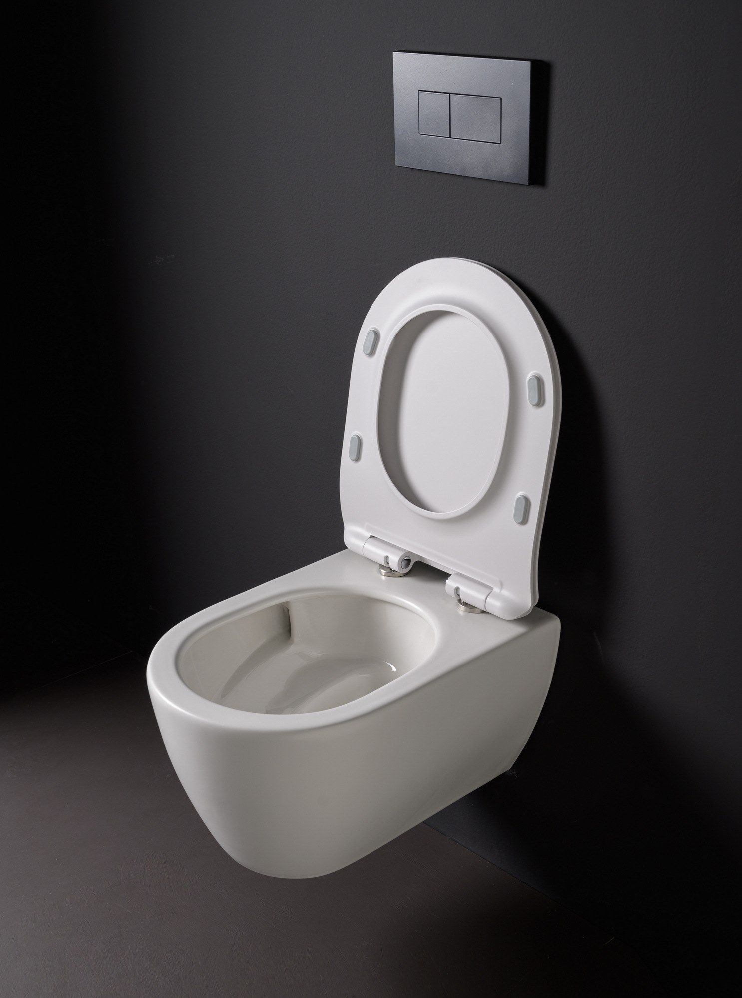 GLAM Wall-hung ceramic toilet By Scarabeo Ceramiche | design Emo Design