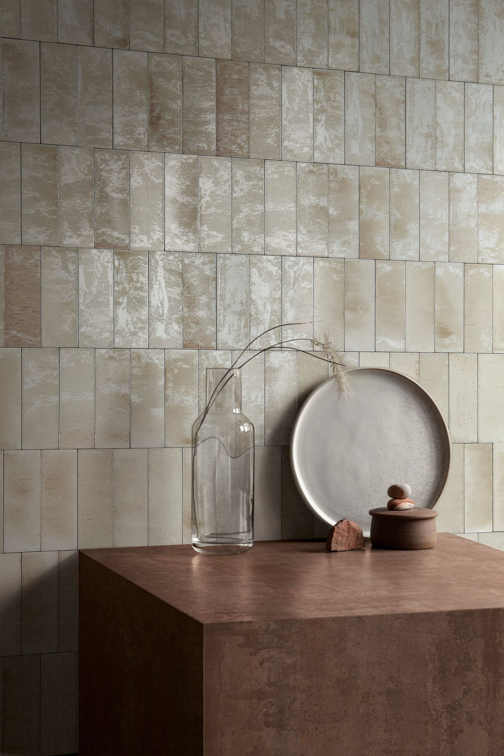 GLEEZE Porcelain stoneware wall tiles By Ragno