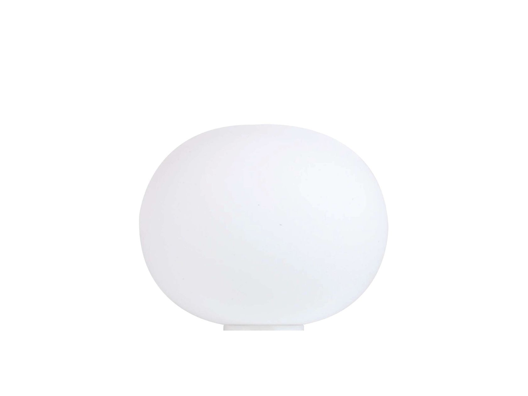 Flos icons showcased in a visual narrative by Barbara Corti and Omar Sosa