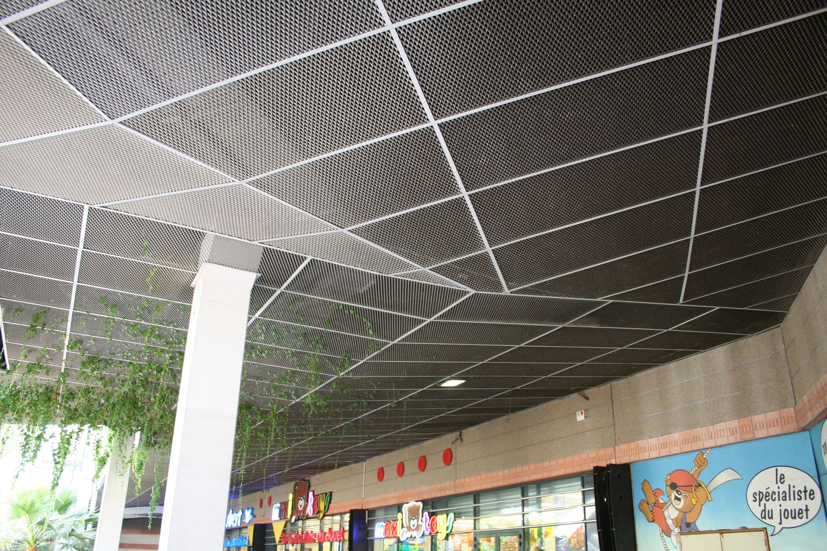Expanded metal ceiling panels GM PLAC® By METAL DEPLOYE