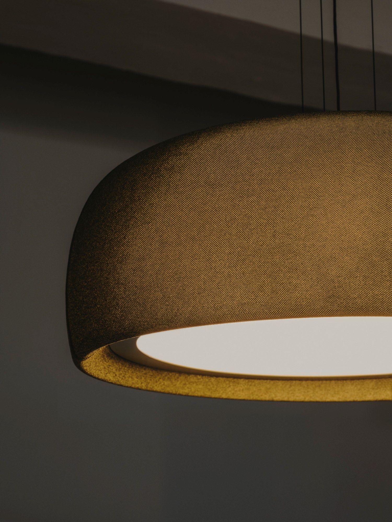 GONG LED fabric pendant lamp By LedsC4 | design Francesc Vilaró