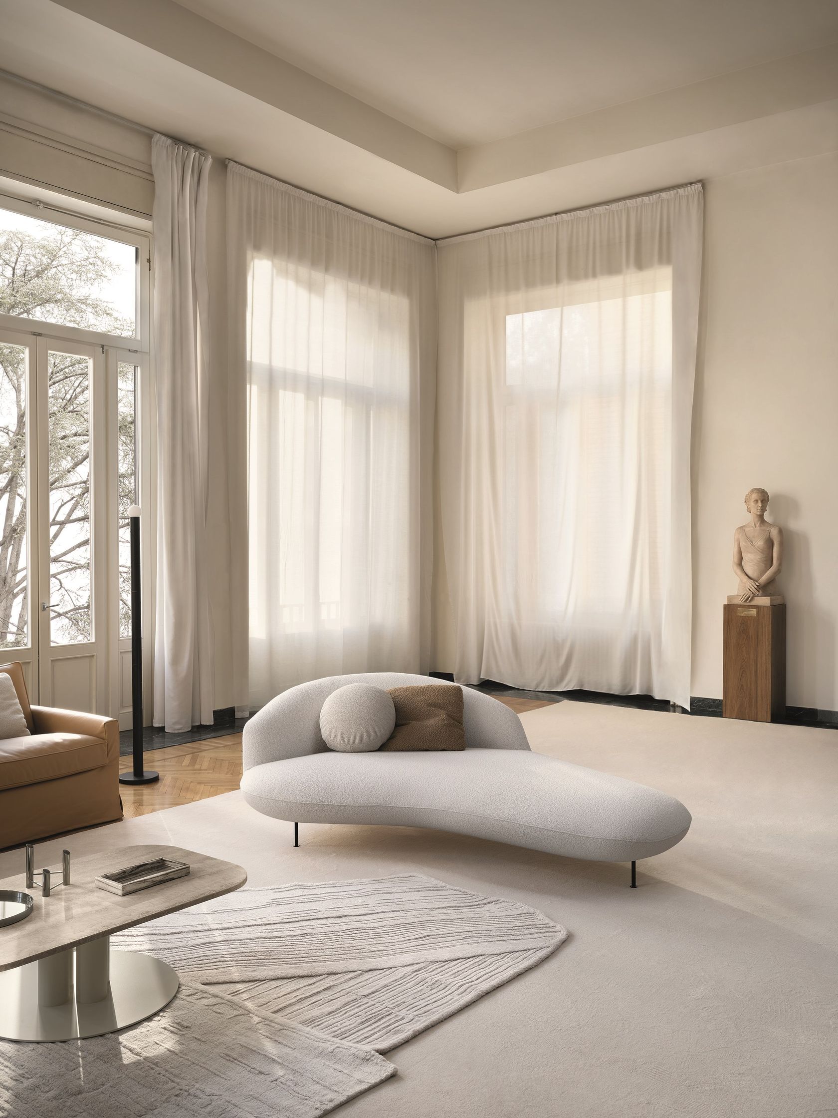 GOYA Square coffee table By arflex