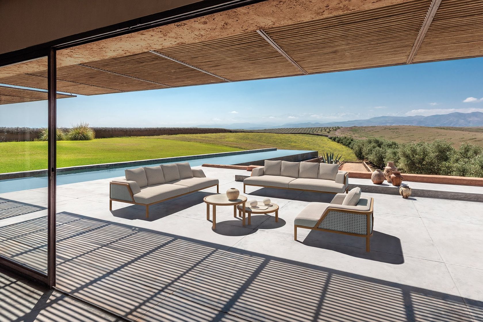 GRAND LIFE | Runder Couchtisch Kollektion Grand Life By Ethimo Design ...