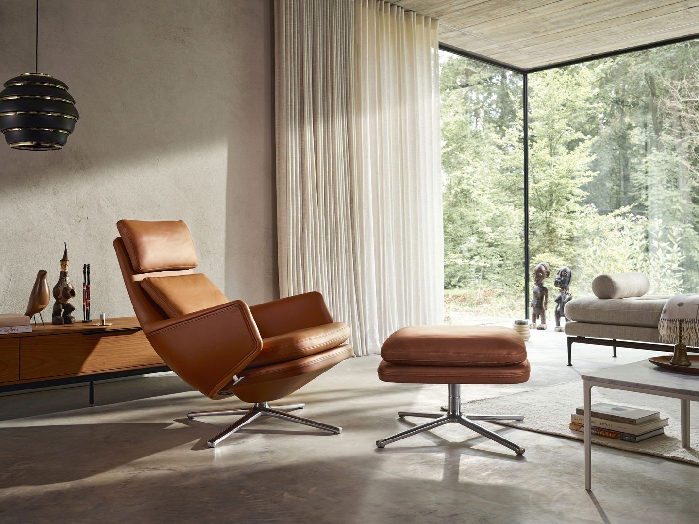 GRAND RELAX | Leather armchair By Vitra design Antonio Citterio