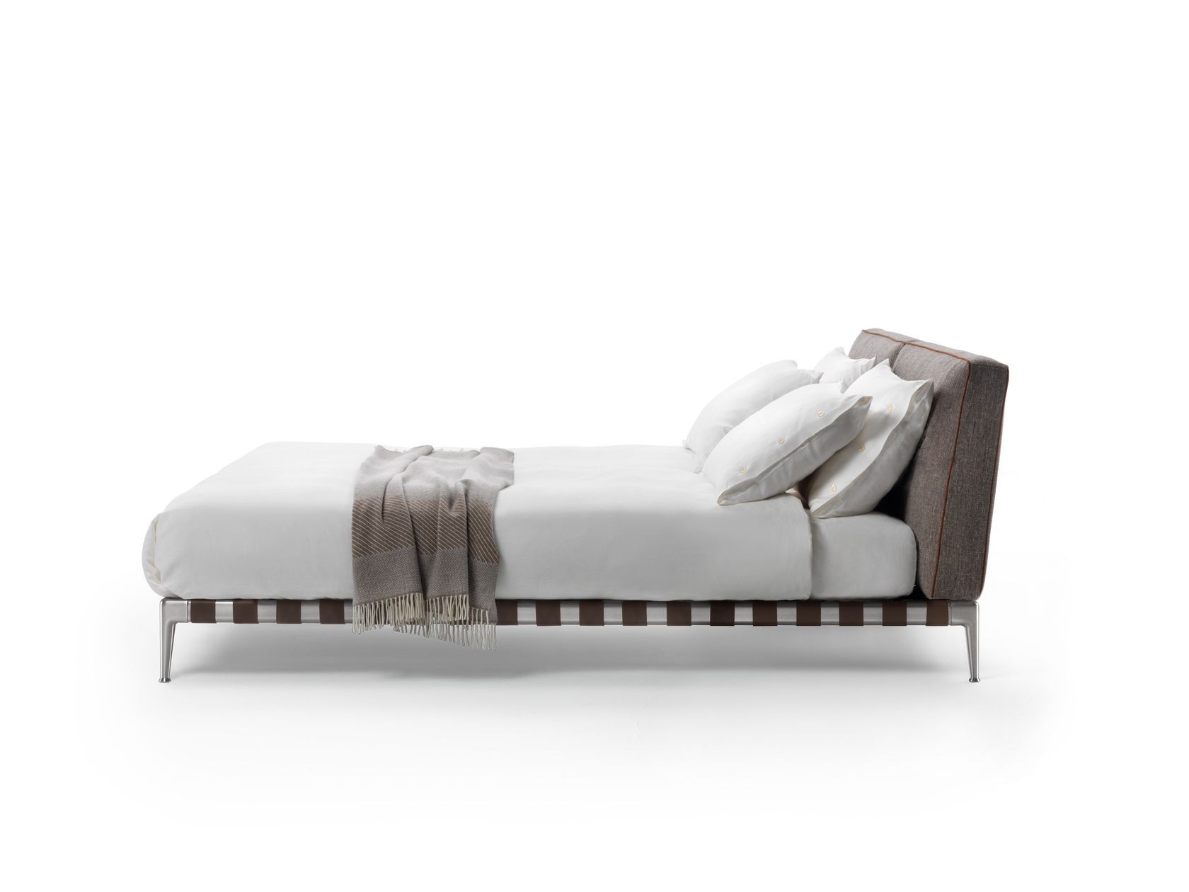 GREGORY Fabric double bed By Flexform | design Antonio Citterio