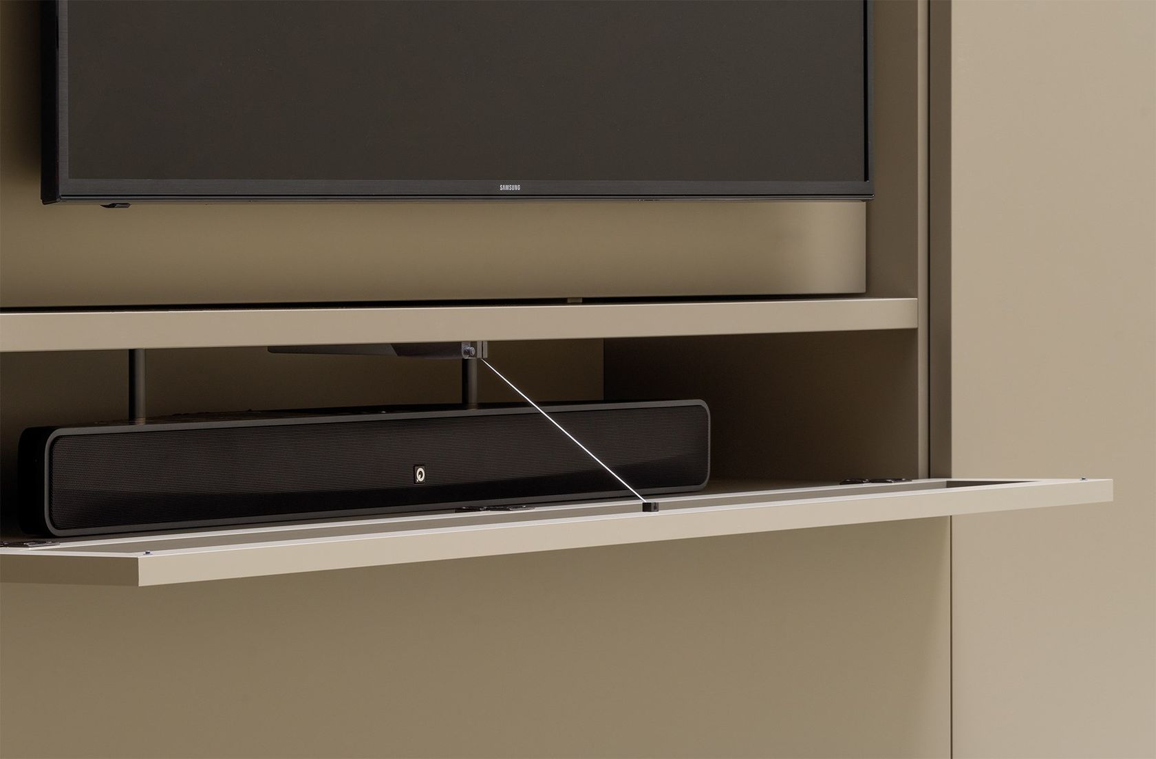 GRID Parete attrezzata con porta tv apribile By Caccaro | design R&S ...