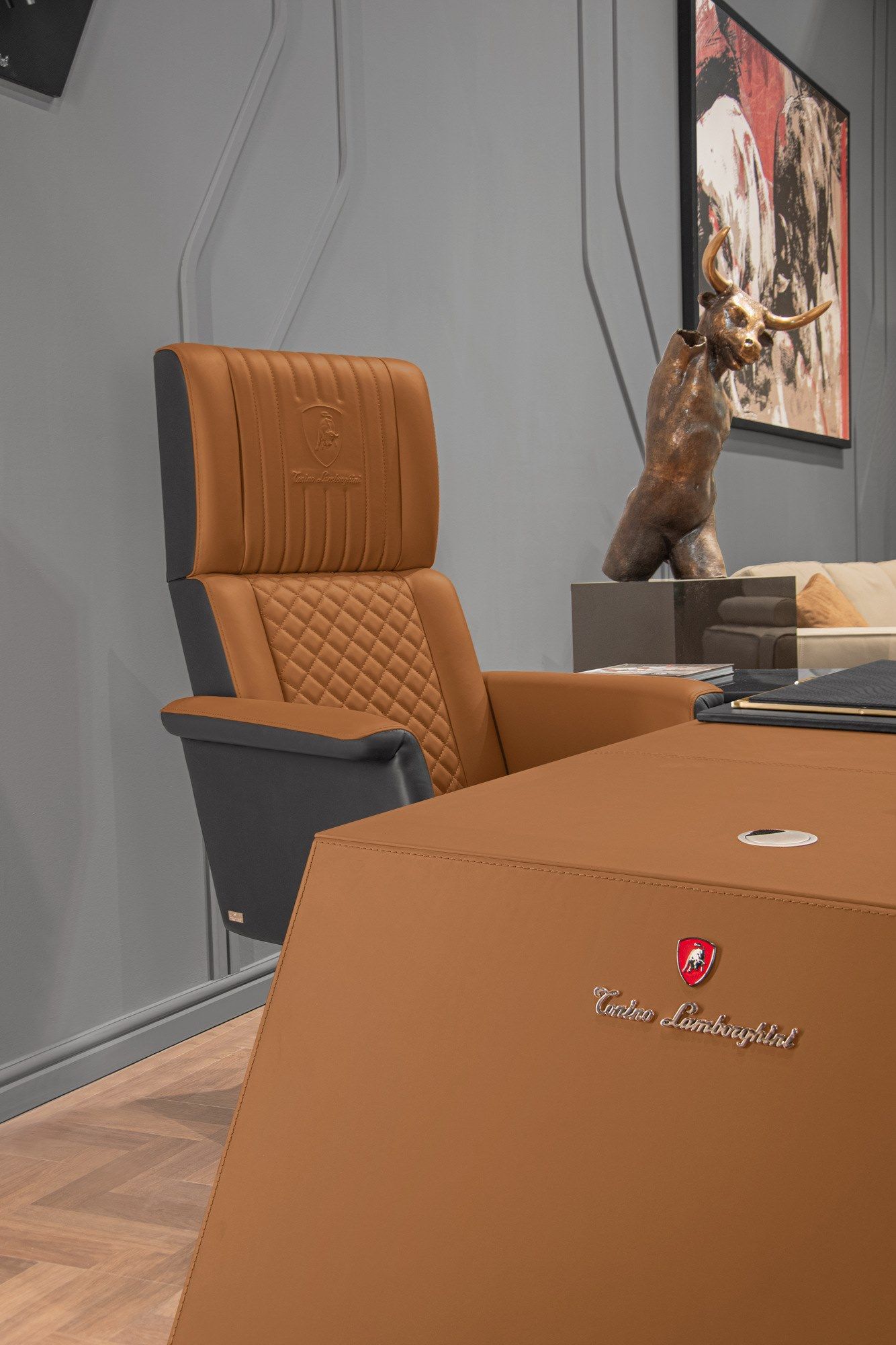 GT SUPERCARBON | Office desk Tanned leather executive desk By Tonino ...