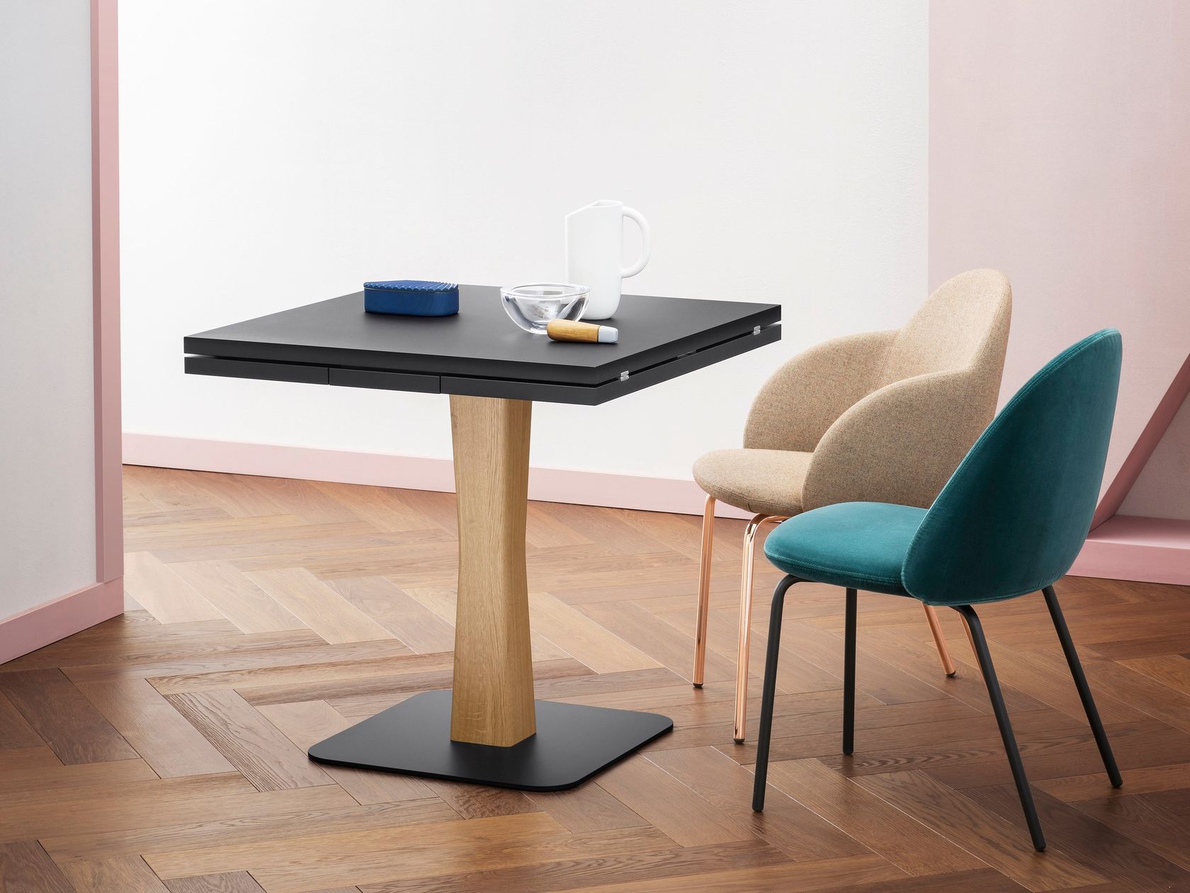 GUALTIERO | Lacquered table By Miniforms design Paolo Cappello