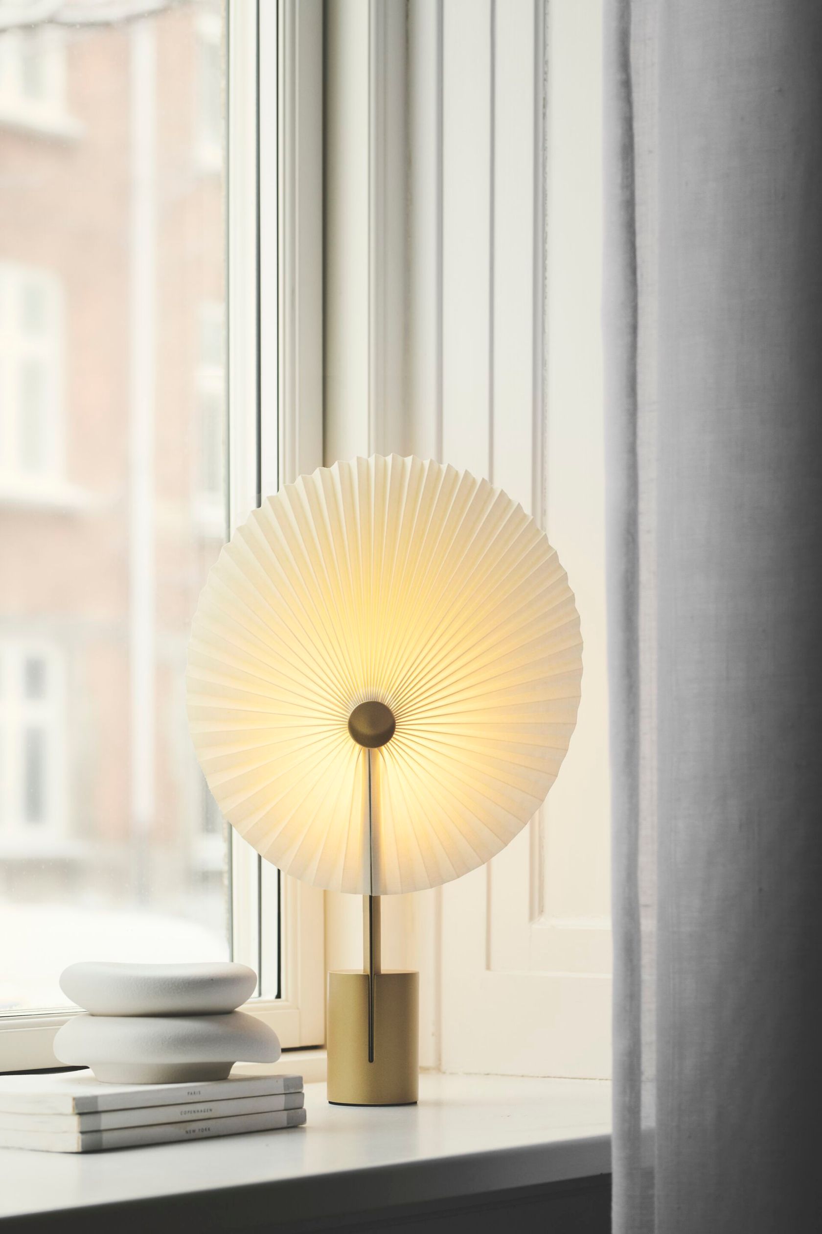 LIRIS Table lamp By Gejst