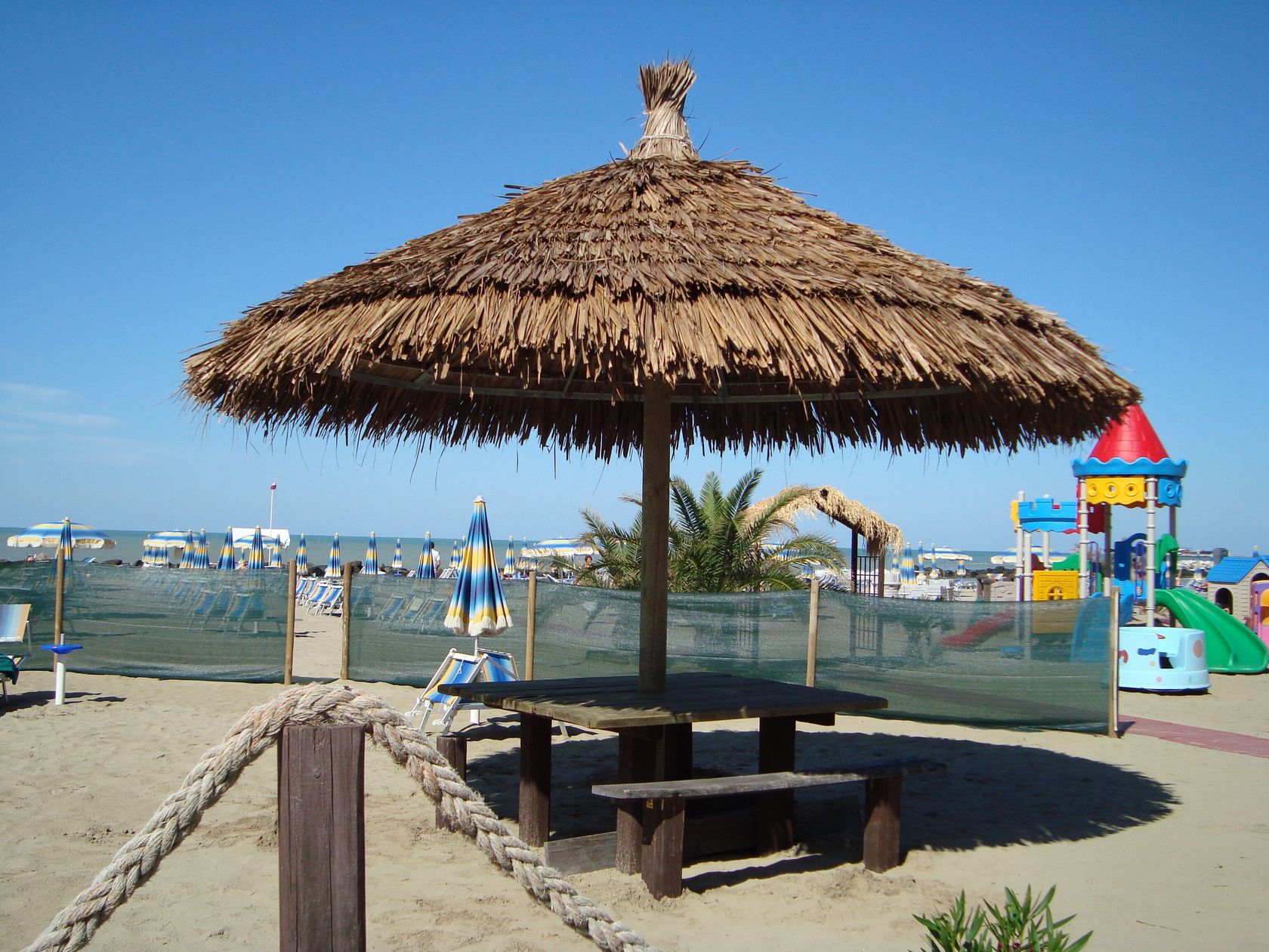 MAKUTI Garden umbrella By Gio' Stemar