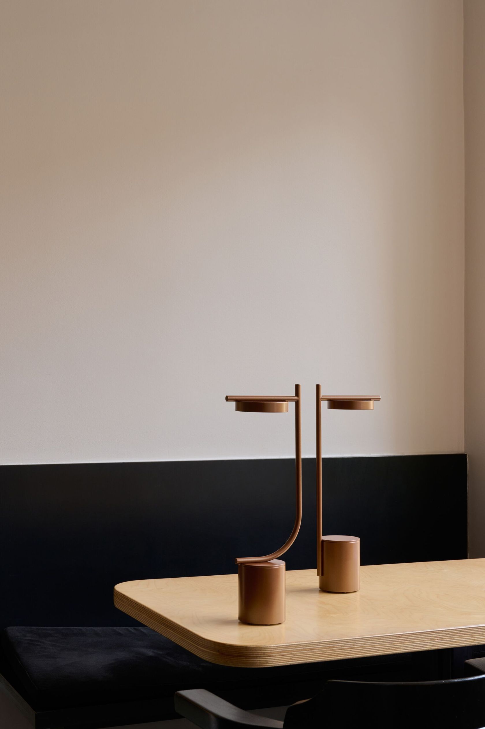 IGRAM IG-PT Table lamp By Grupa