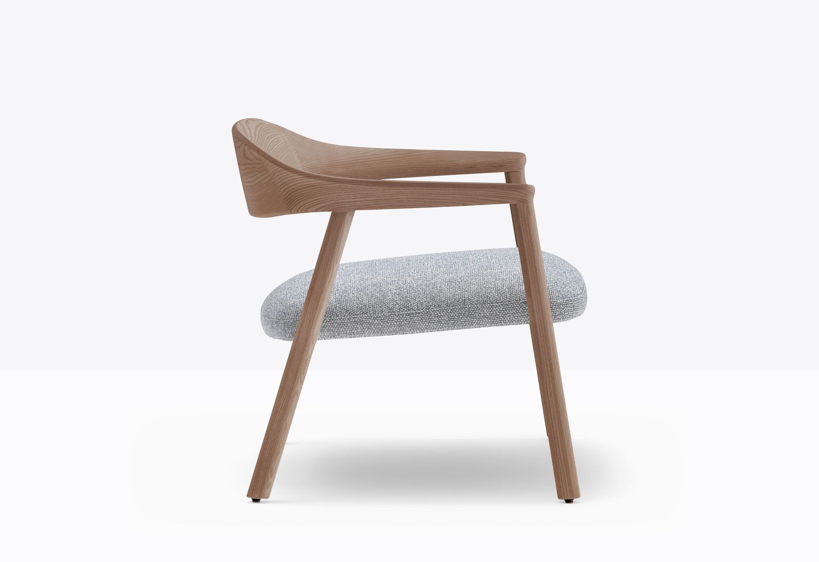 HÉRA LOUNGE 2869 Easy chair By Pedrali | design Patrick Jouin