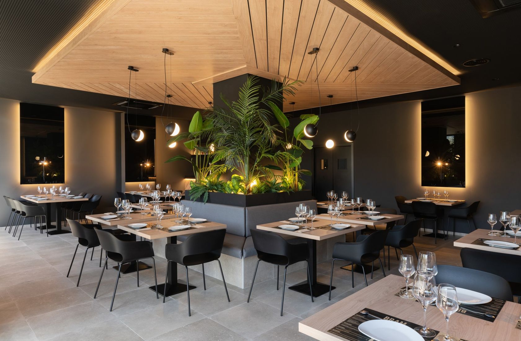 HALF 6733+4782 Lampada a sospensione By Milan Iluminación