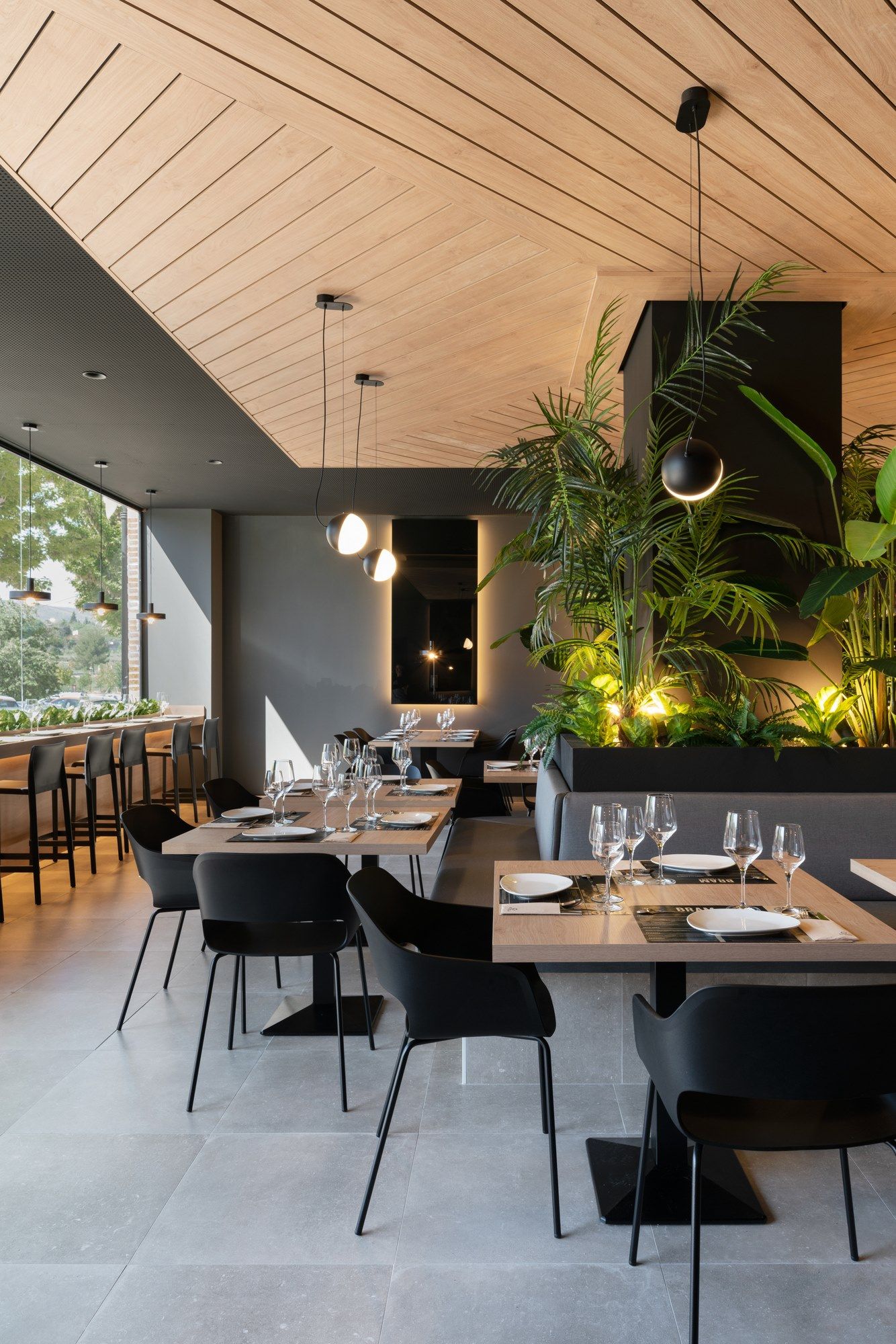 HALF 6733+4782 Lampada a sospensione By Milan Iluminación