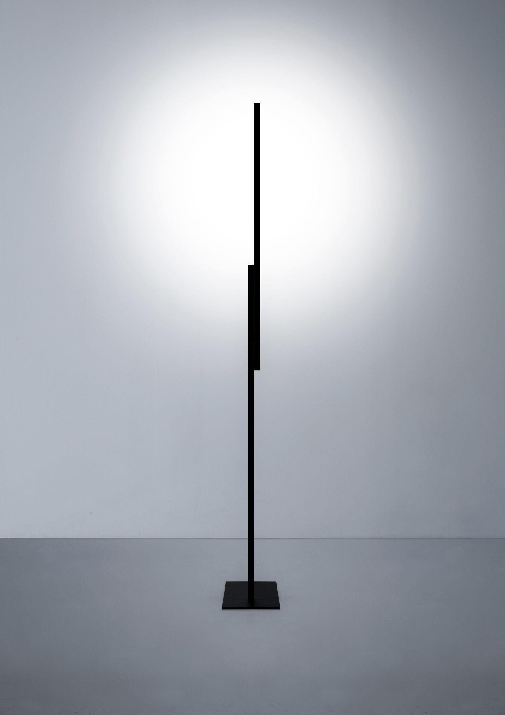 LED floor lamp HASHI By DAVIDE GROPPI design Federico Delrosso
