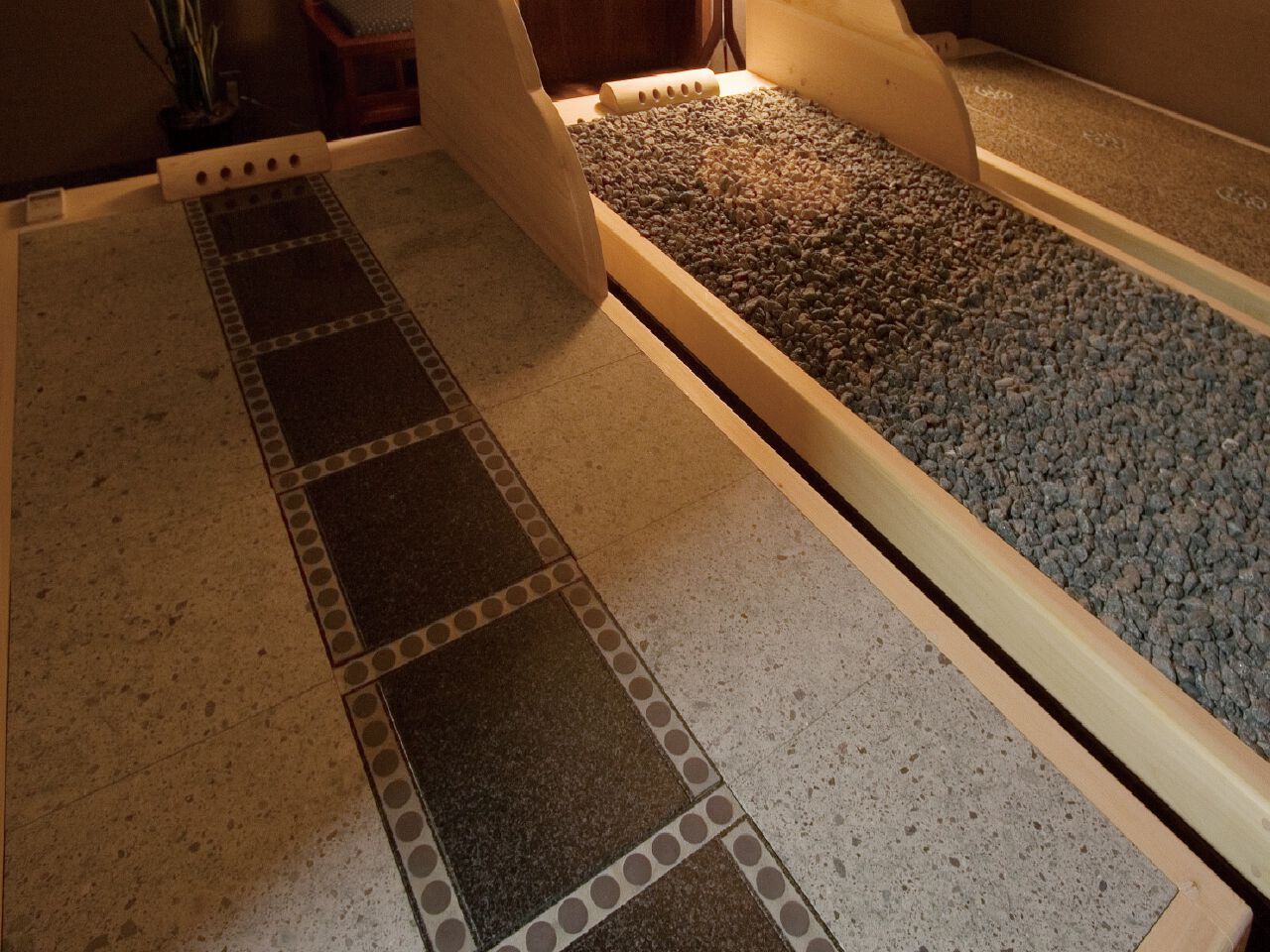 GANBANYOKU NATURAL HINOKI Spa bed By HEALING