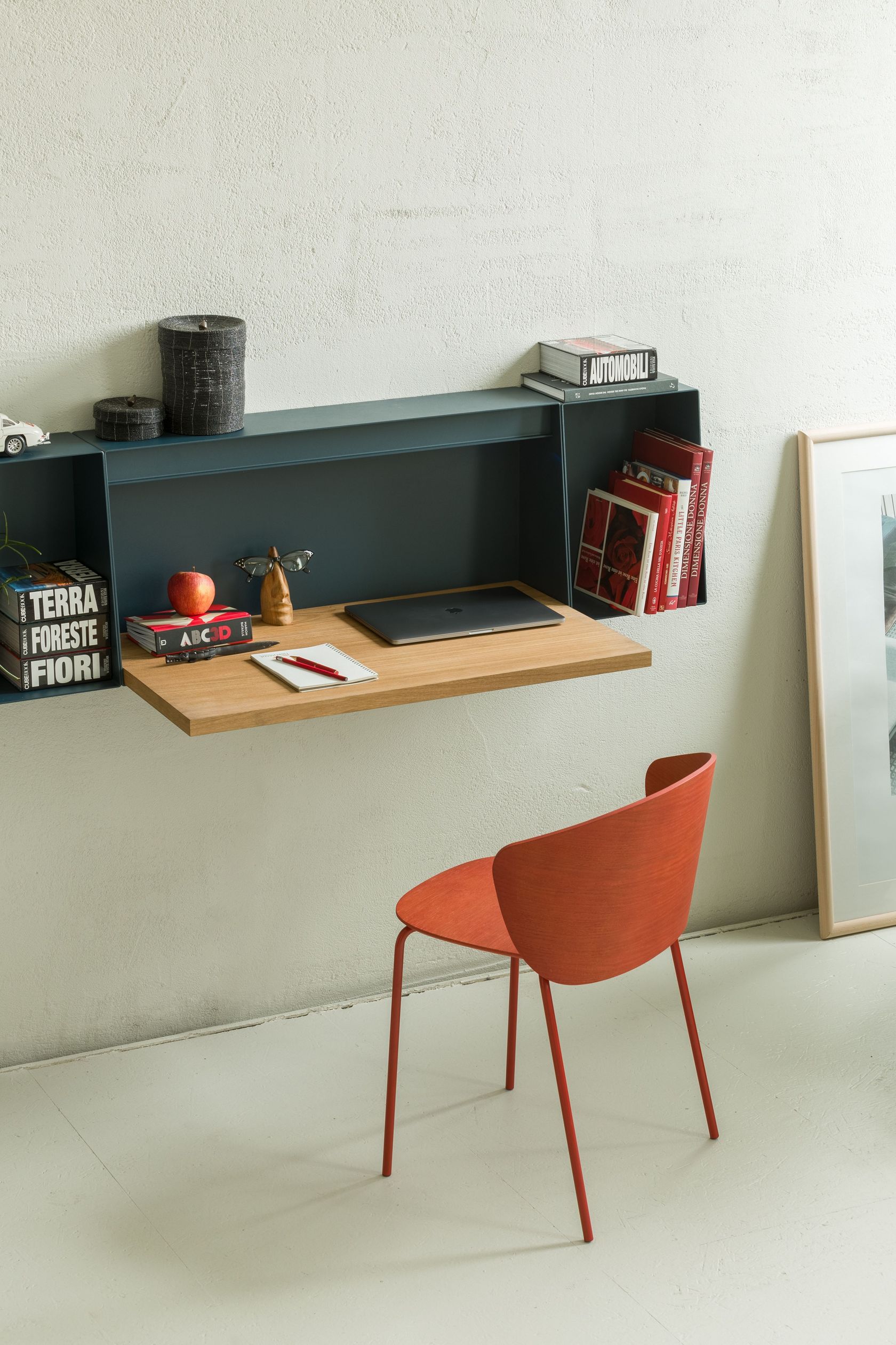 HELLA | Secretary desk By True Design design E-ggs