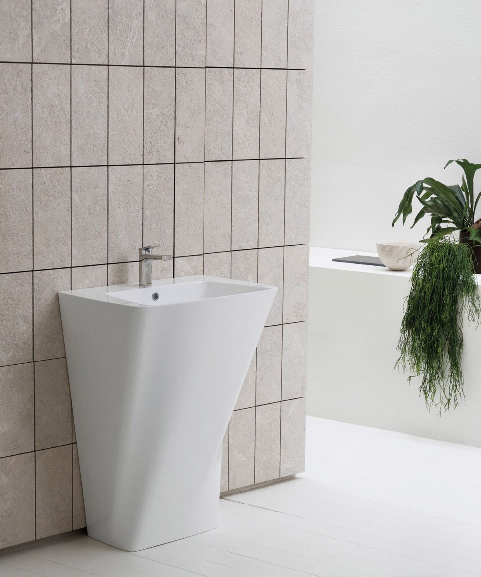 HERA Single ceramic washbasin By Azzurra Ceramica | design Daniel Libeskind
