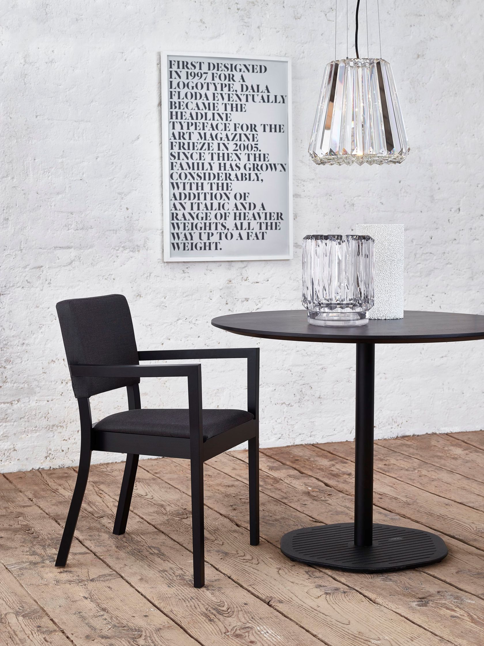 HEXAGON 638 | Round table By TON design YONOH