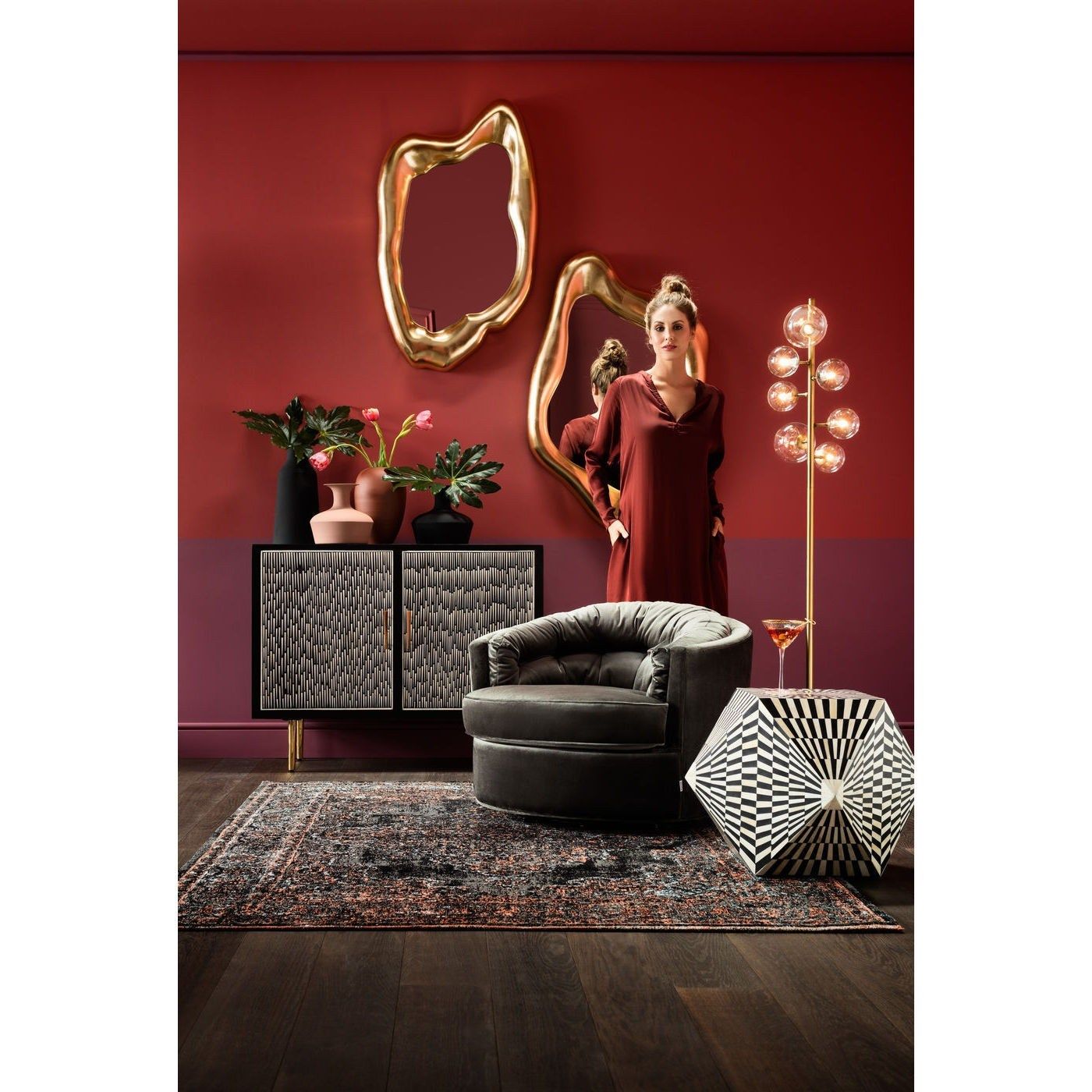 HOLOGRAM GOLD | Mirror Framed wall-mounted mirror By KARE Design