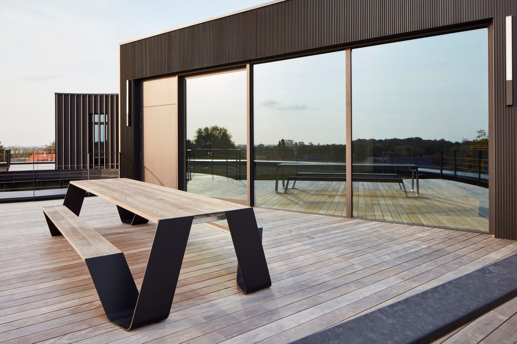 HOPPER PICNIC Rectangular garden table By Extremis | design Dirk Wynants
