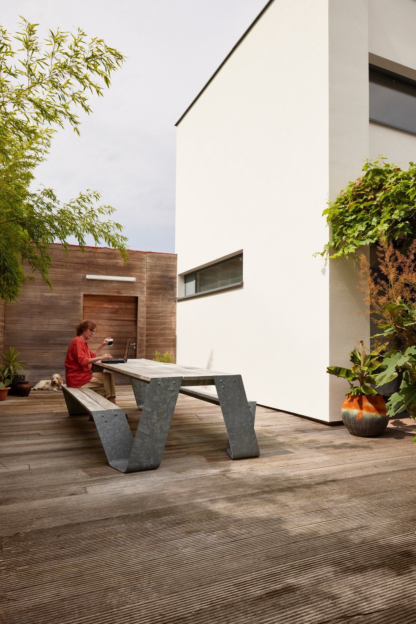 HOPPER PICNIC Rectangular garden table By Extremis | design Dirk Wynants
