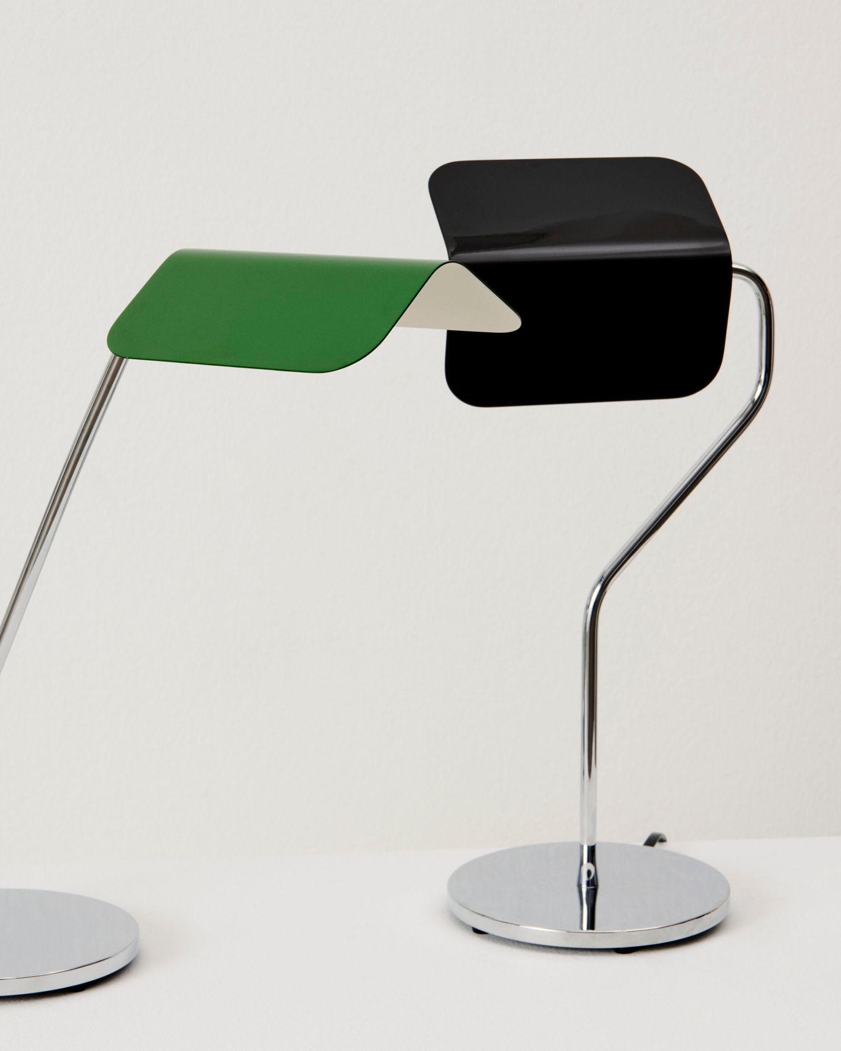 APEX DESK Table lamp By Hay