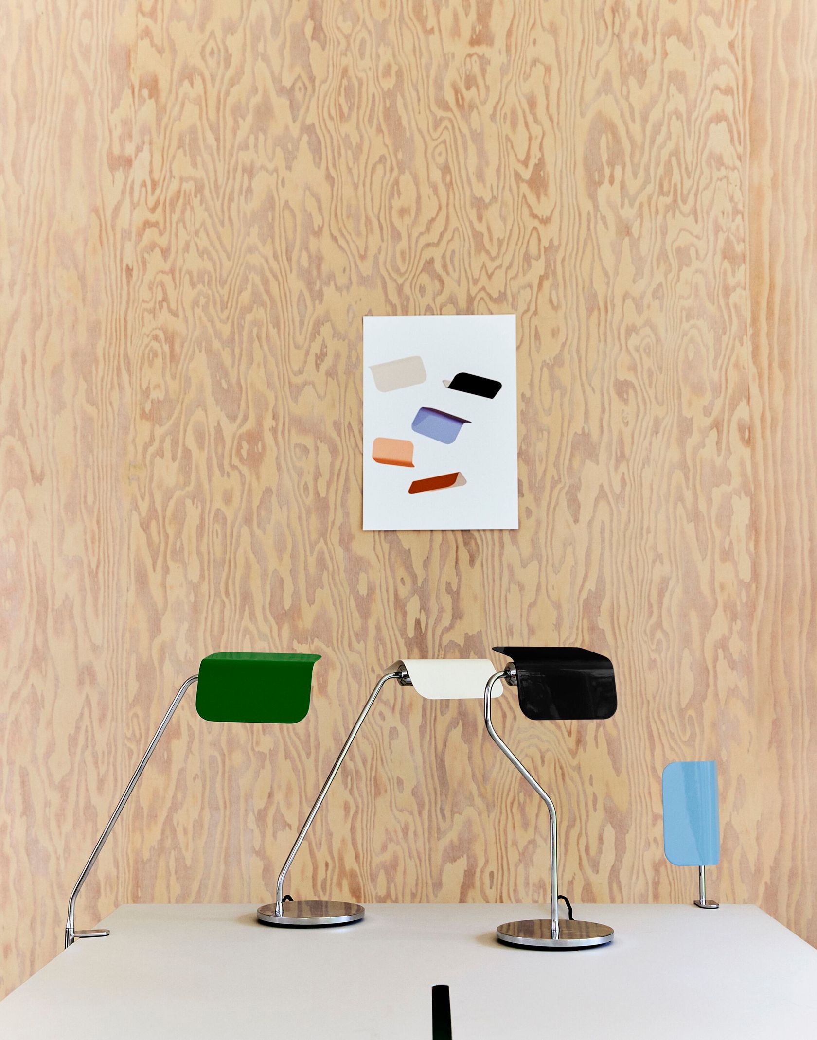 APEX DESK CLIP Table lamp By Hay