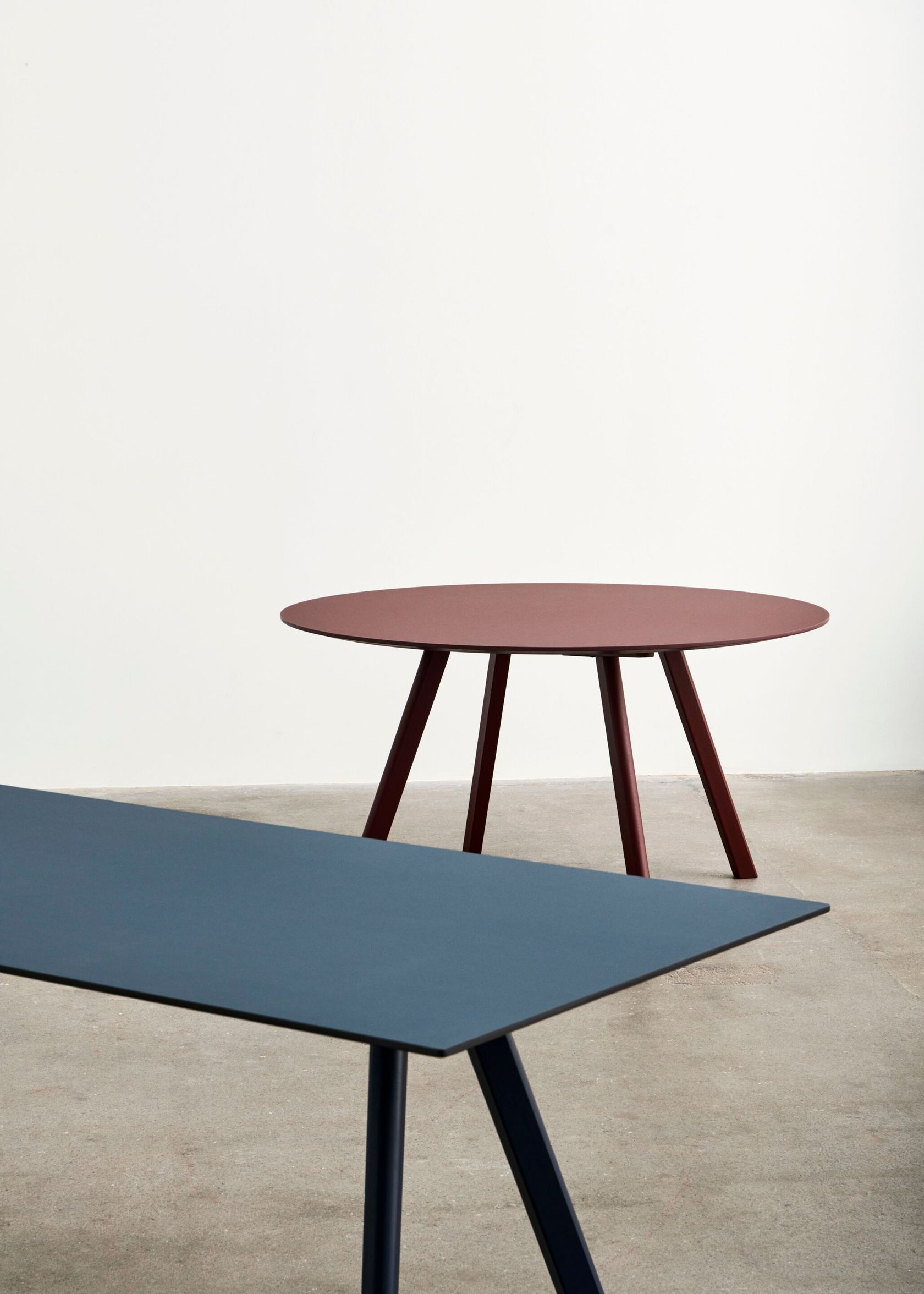 COPENHAGUE CPH 30 EXTENDABLE Table By Hay | design Ronan & Erwan Bouroullec