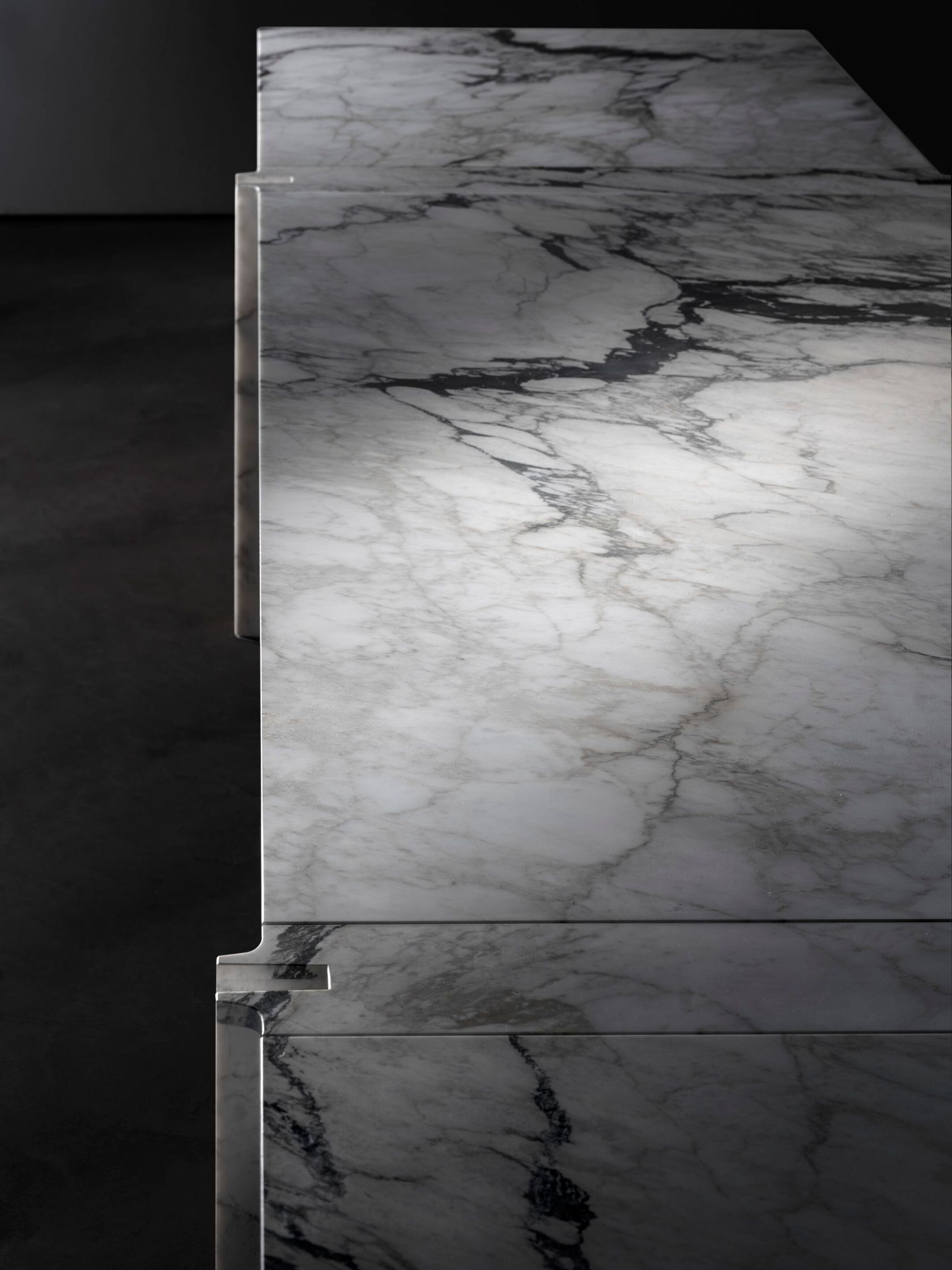 DIADEMA Table By Henge