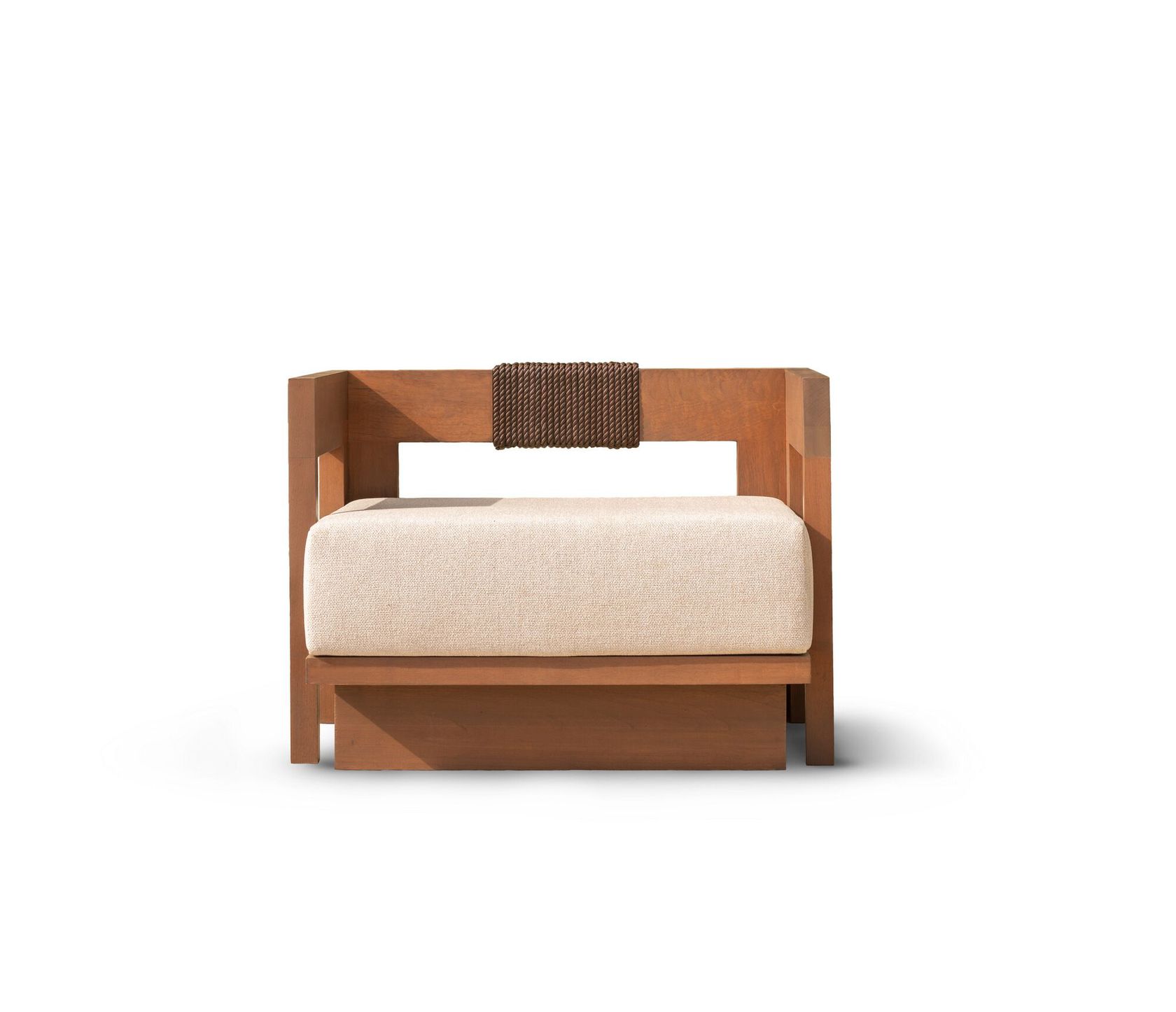 LES ENSEMBLIERS Garden armchair By Humble Nature