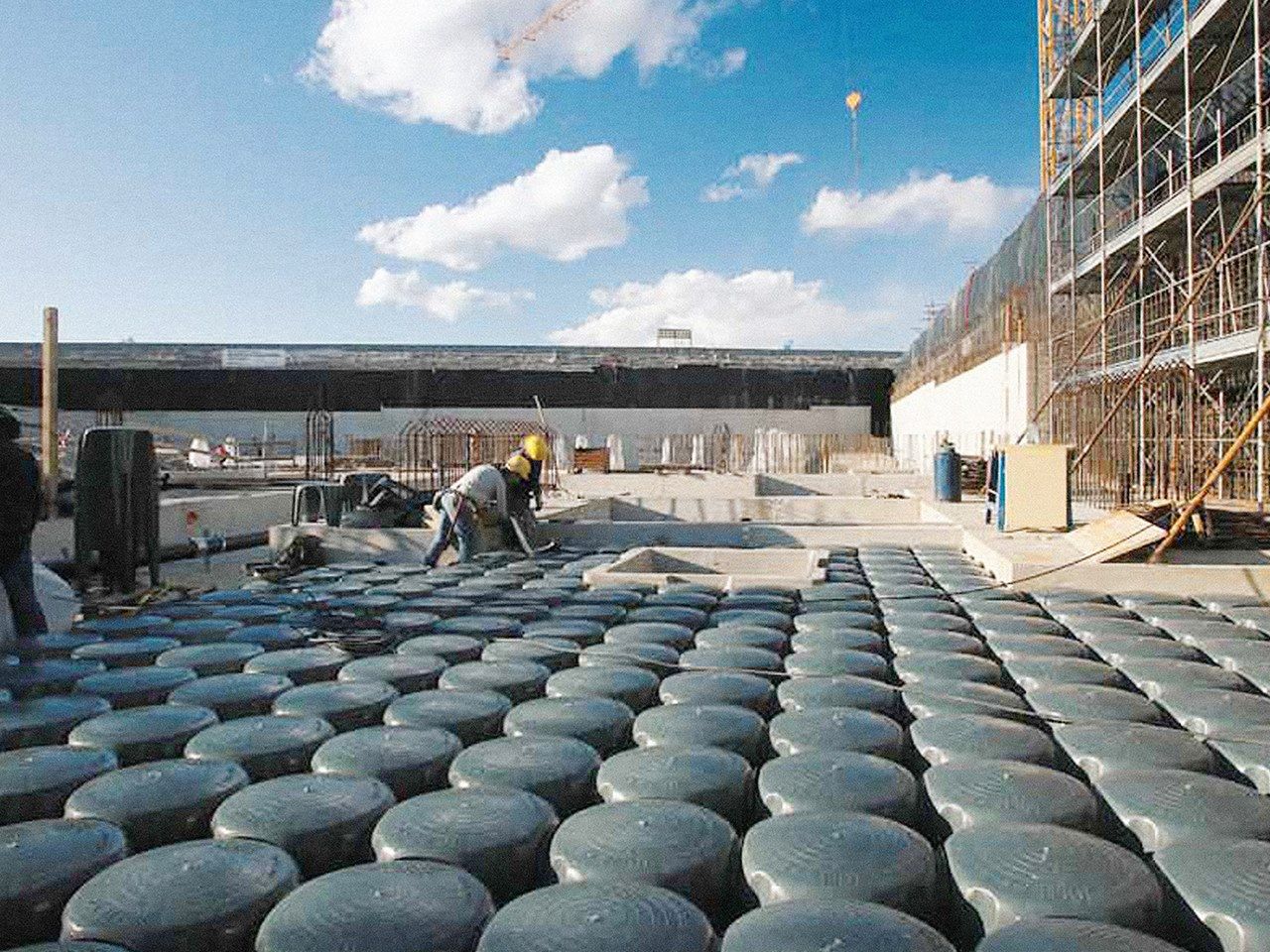 IGLU’® Plastic dome and module for ventilated hollow floor By Daliform ...