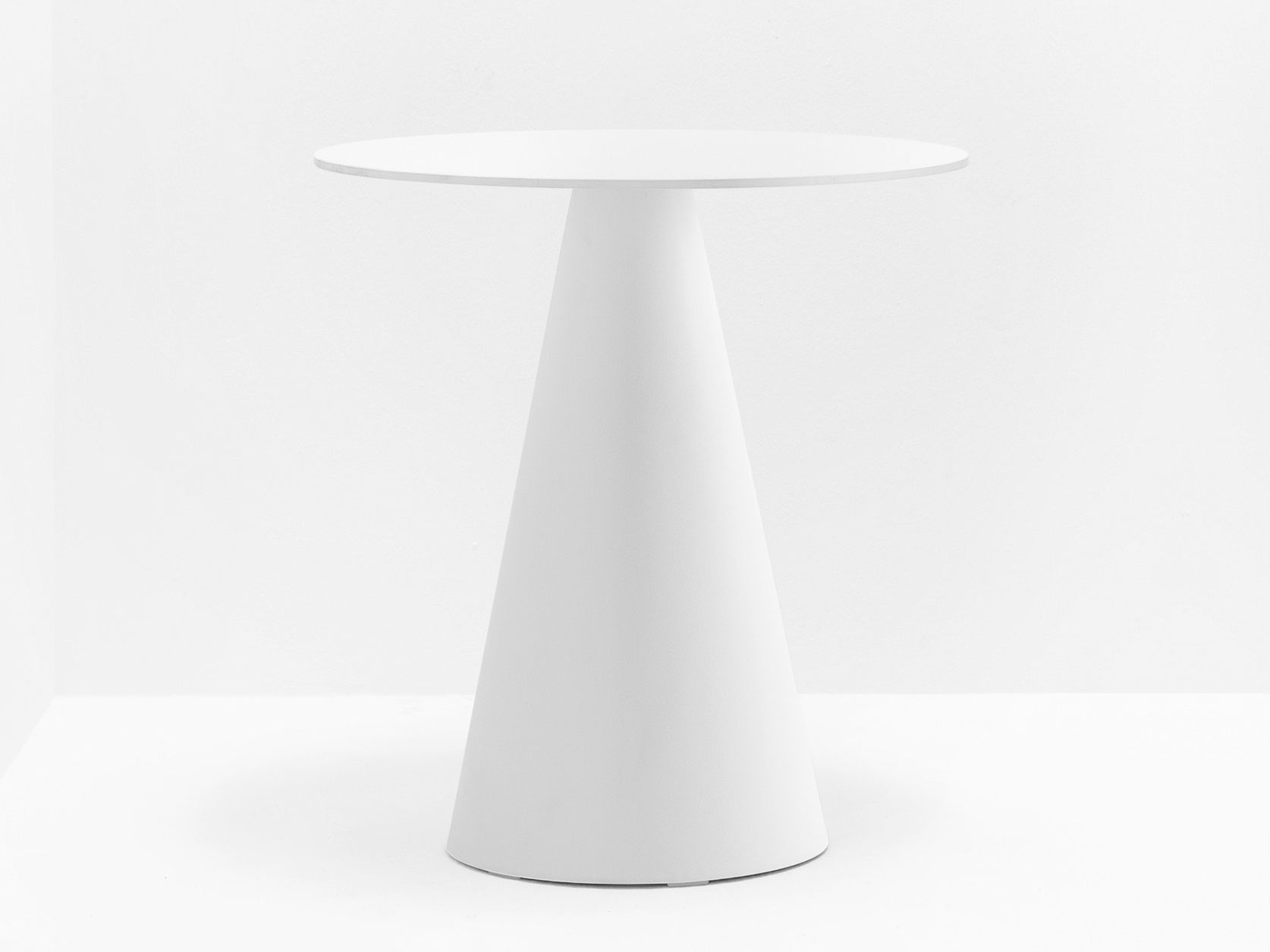 IKON 865 Table By Pedrali | design Pio & Tito Toso