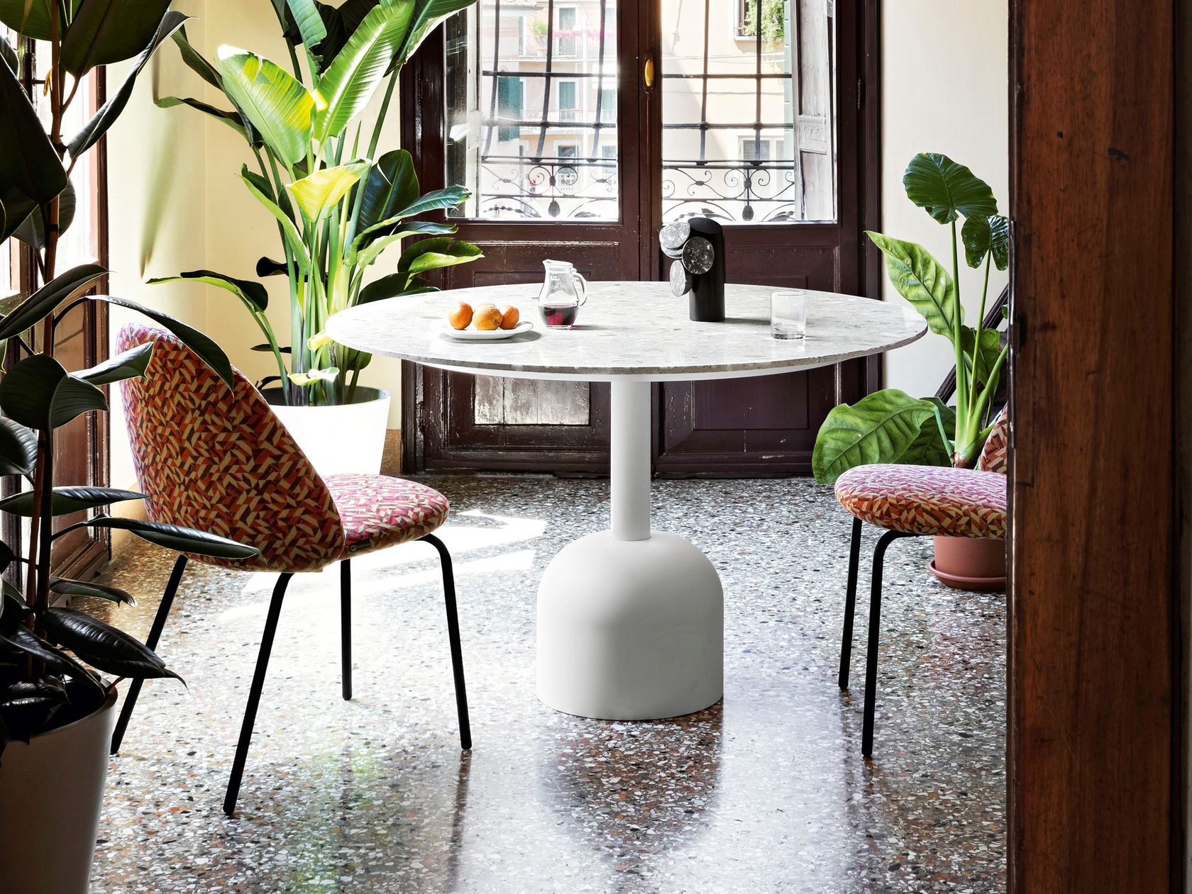 ILLO DINING Tavolo rotondo in pietra naturale By Miniforms | design ...