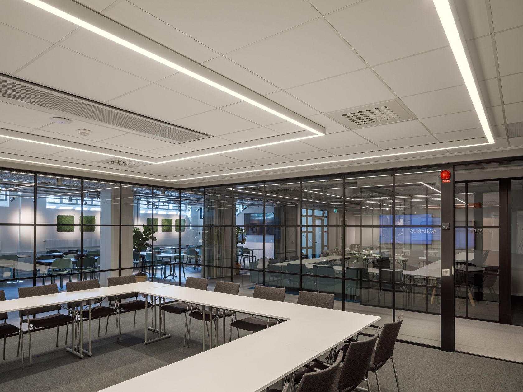 Ceiling Mounted Linear lighting profiles | Archiproducts