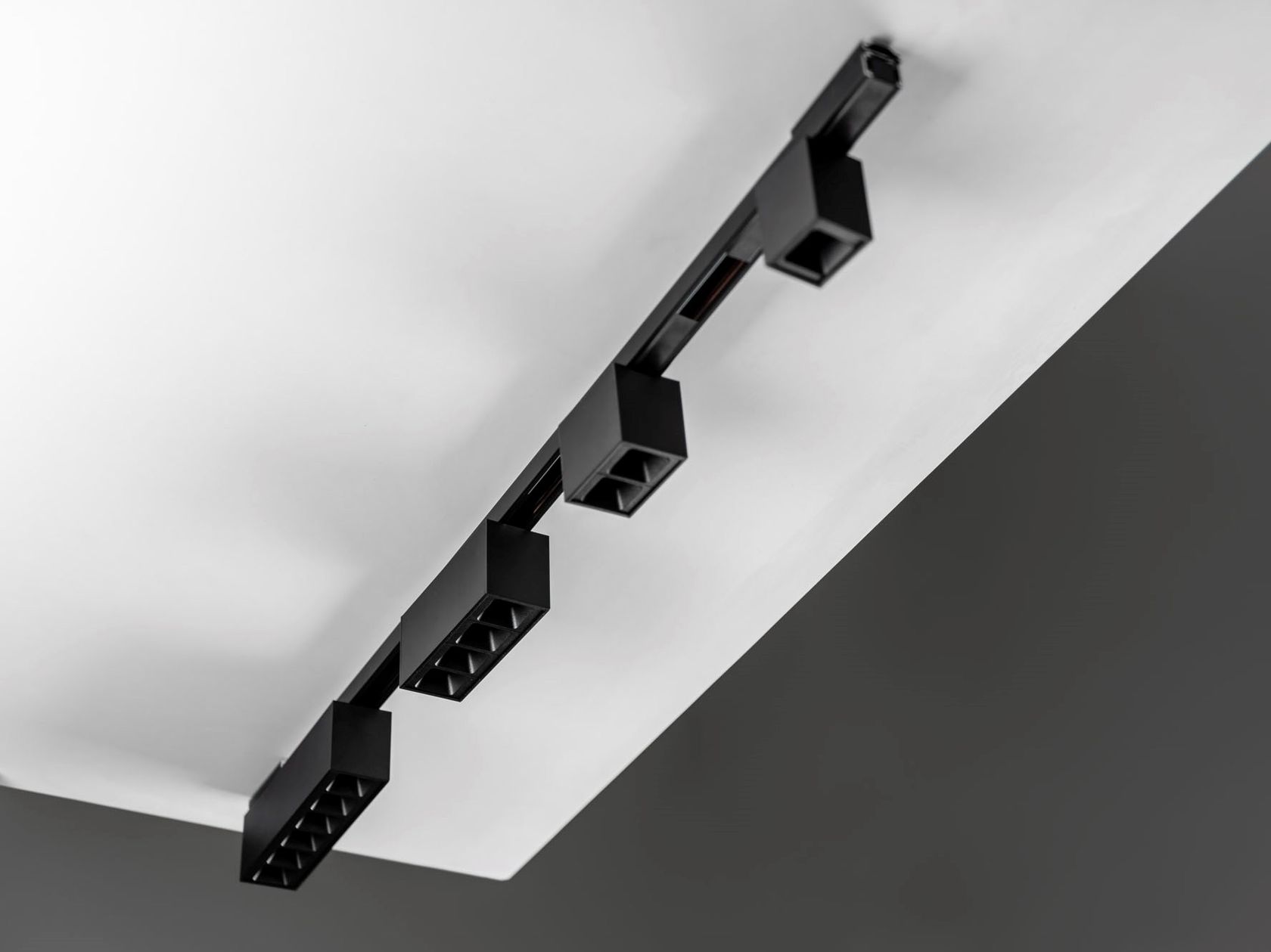 ILO MINI | Track-Light By LED Luks