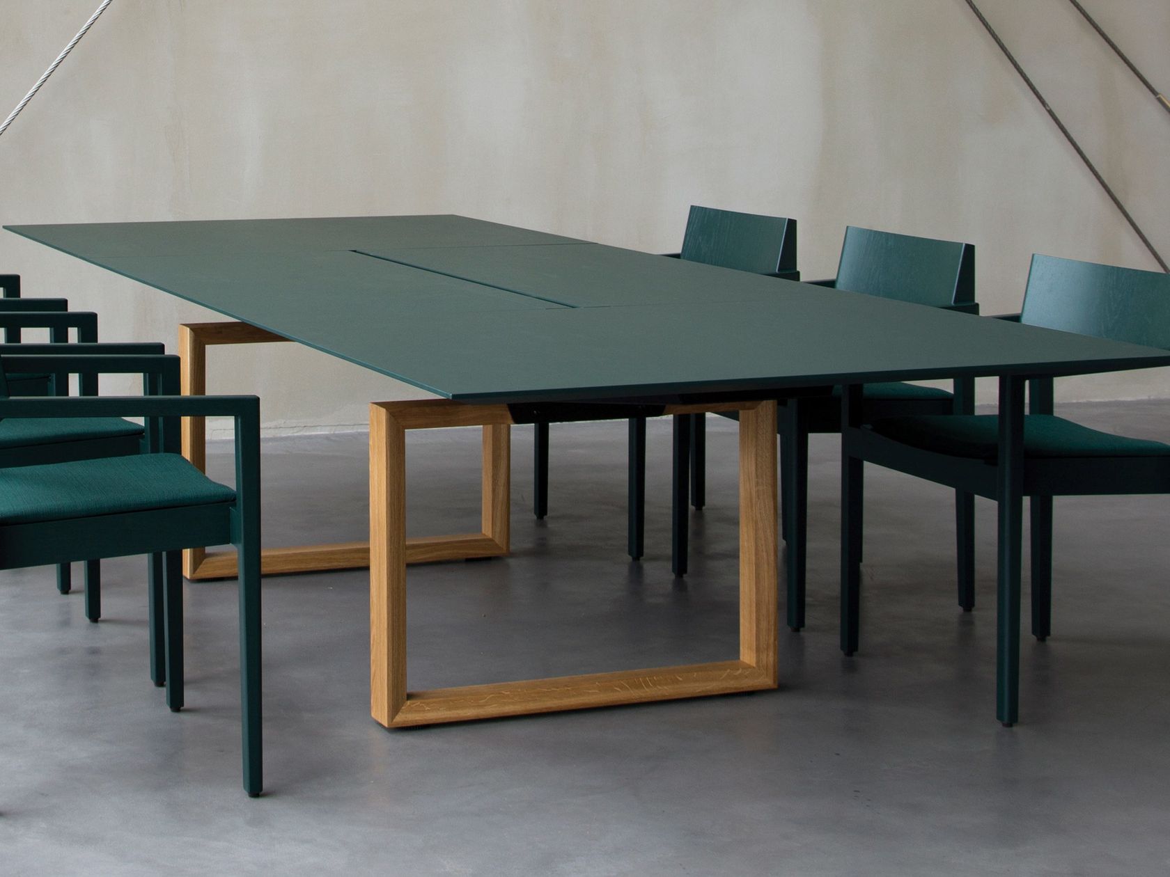 IN-TENSIVE UNIT Wooden meeting table with cable management By Inno ...