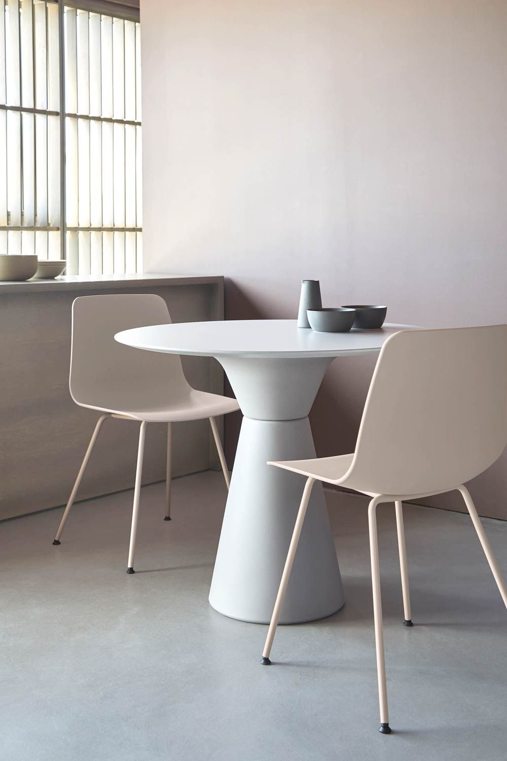 ESSENS Table base By INCLASS
