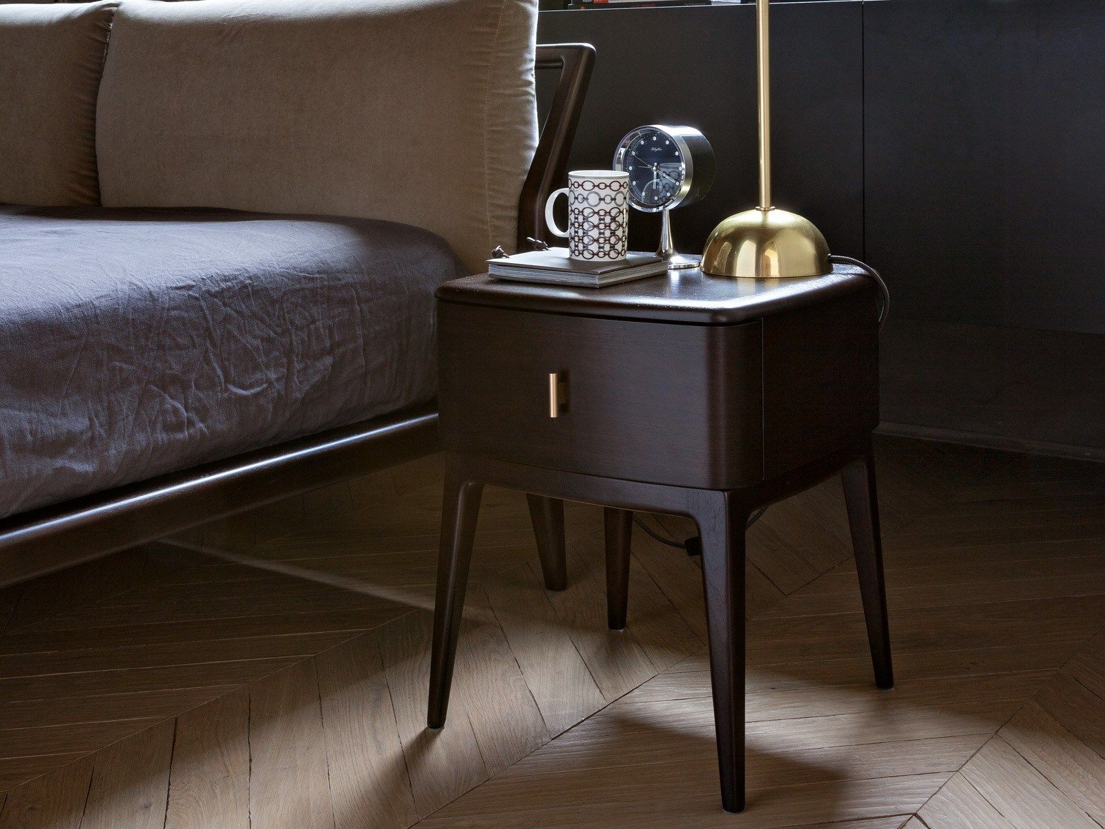 INDIGO | Bedside table By SELVA design Leo Dainelli