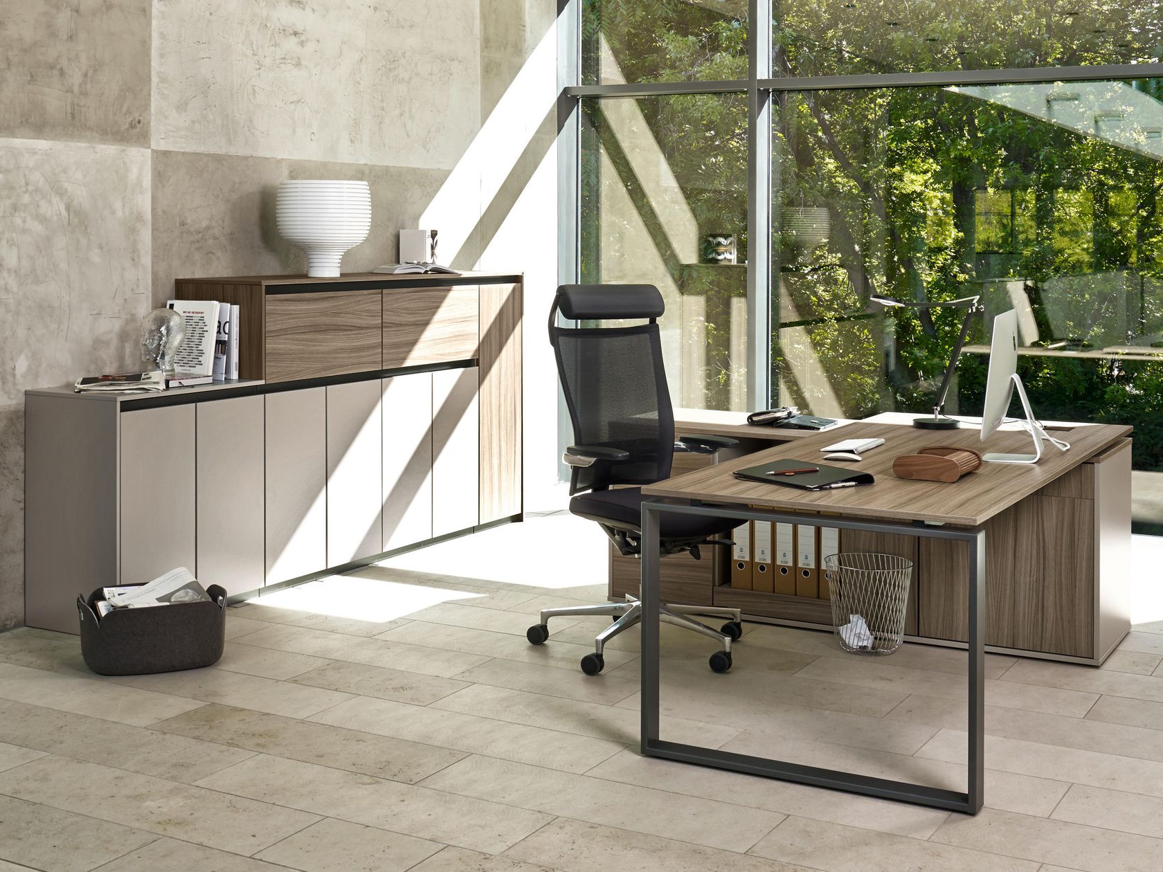 INTERO | Executive desk By Febrü