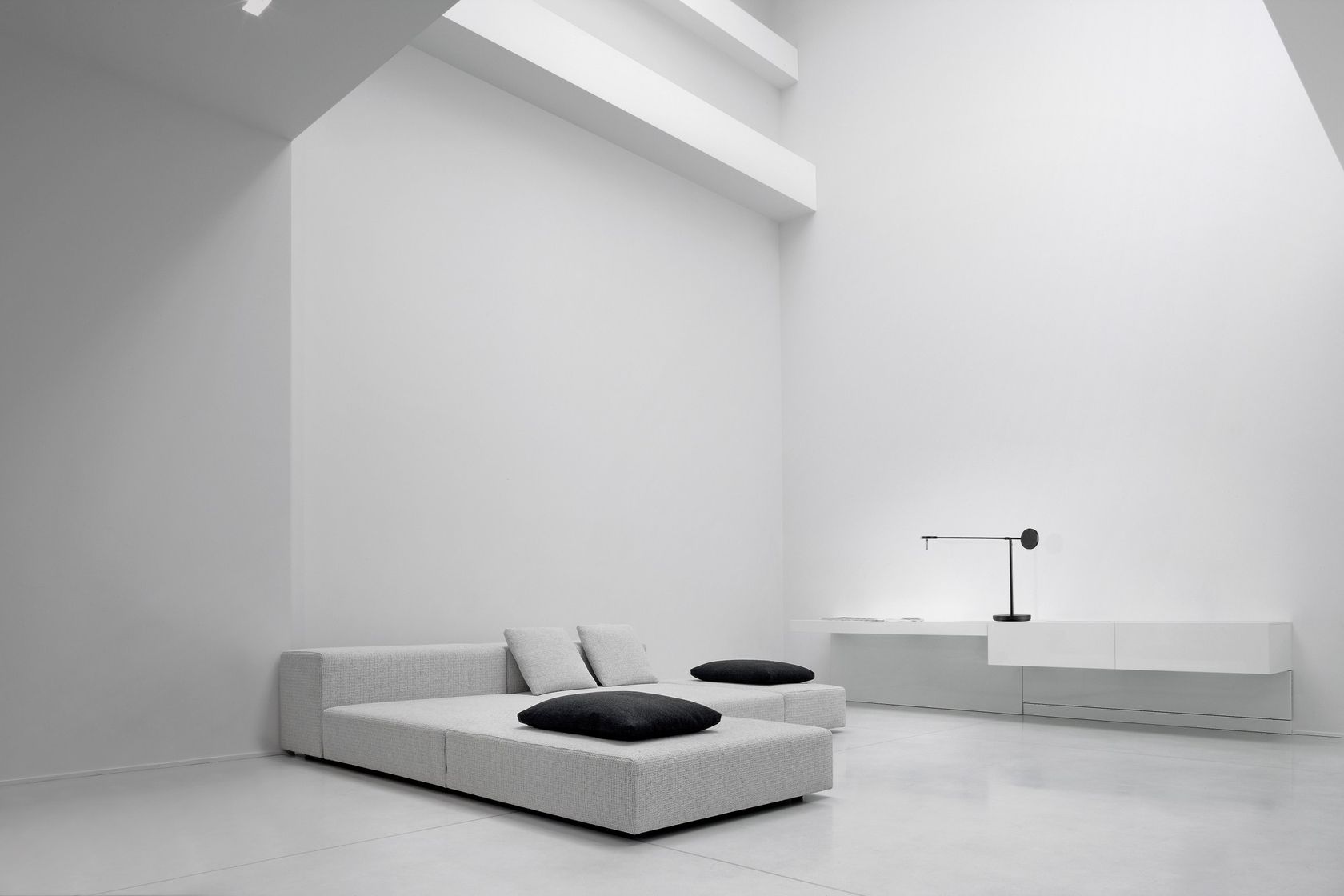 INVISIBLE | Lampada da tavolo Collezione Invisible By Grok design ...