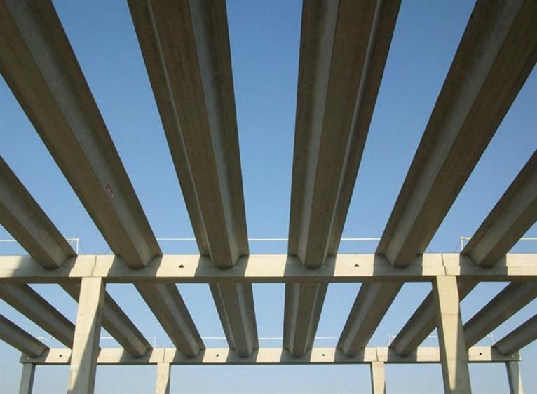 Precast reinforced concrete roof IPERSOL By Baraclit